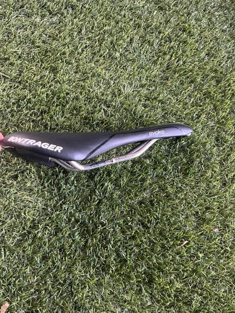 Bontrager Evoke Hollow Ti 138 | Saddles | Bike Hub
