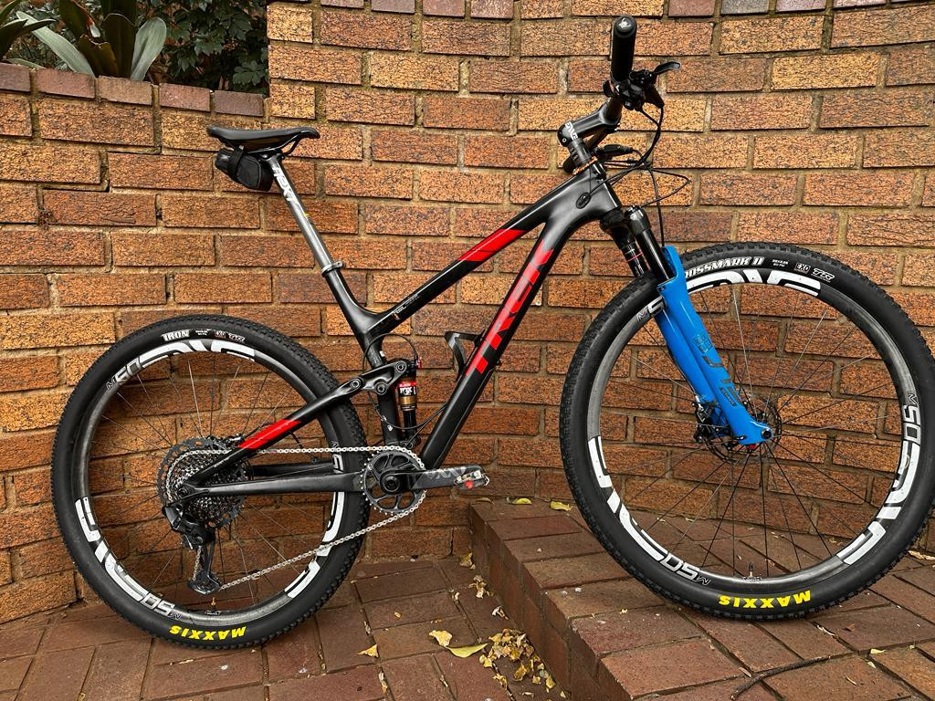 TREK Top Fuel 9.9 RSL | Dual Suspension Mountain Bikes | Bike Hub