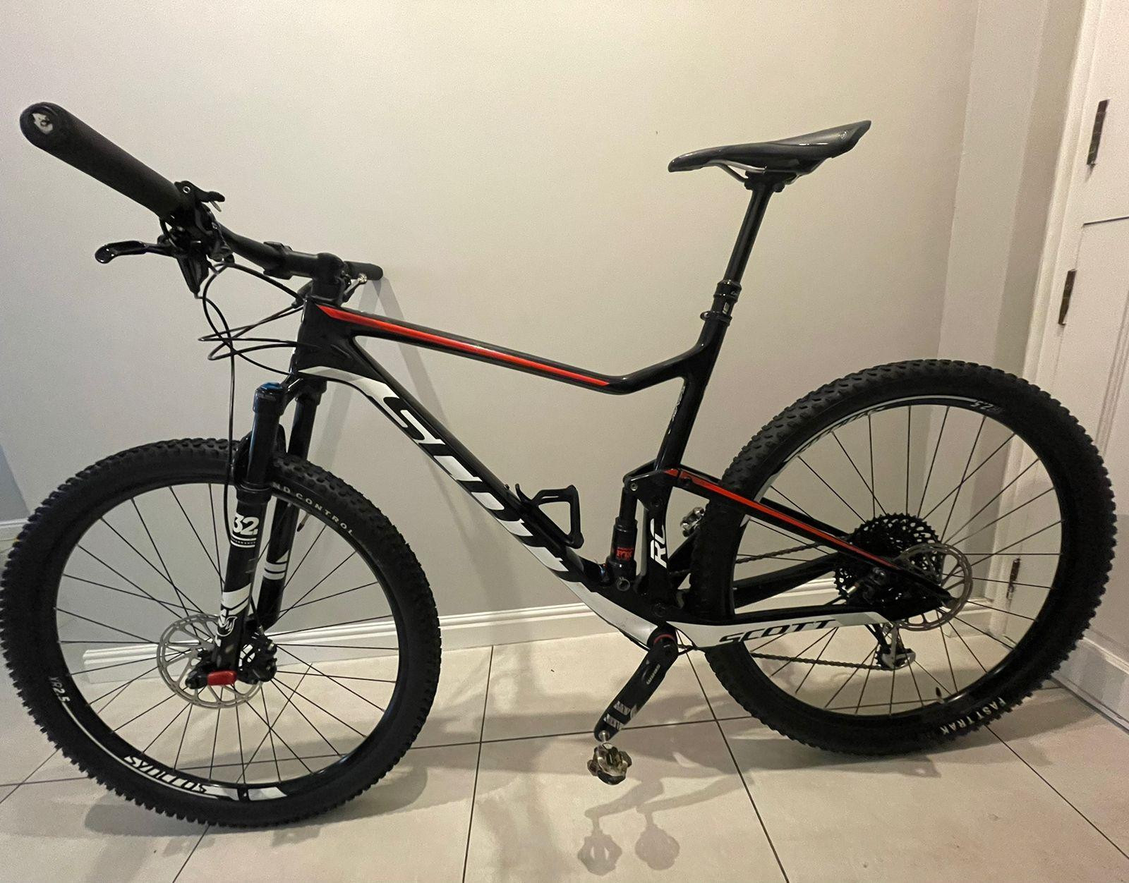 Scott Spark RC900 XL | Dual Suspension Mountain Bikes | Bike Hub