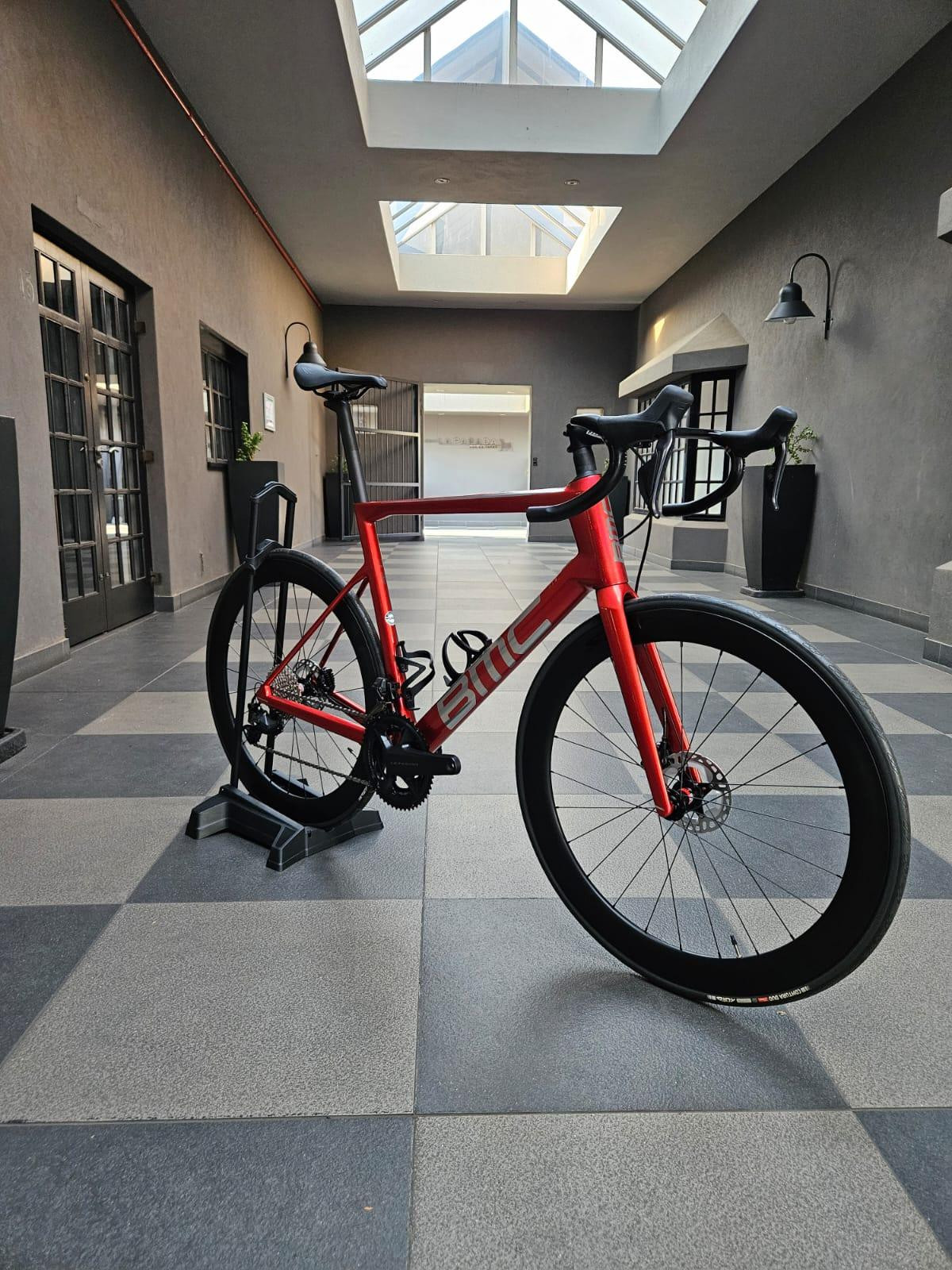 BMC SLR1 | Road Bikes | Bike Hub