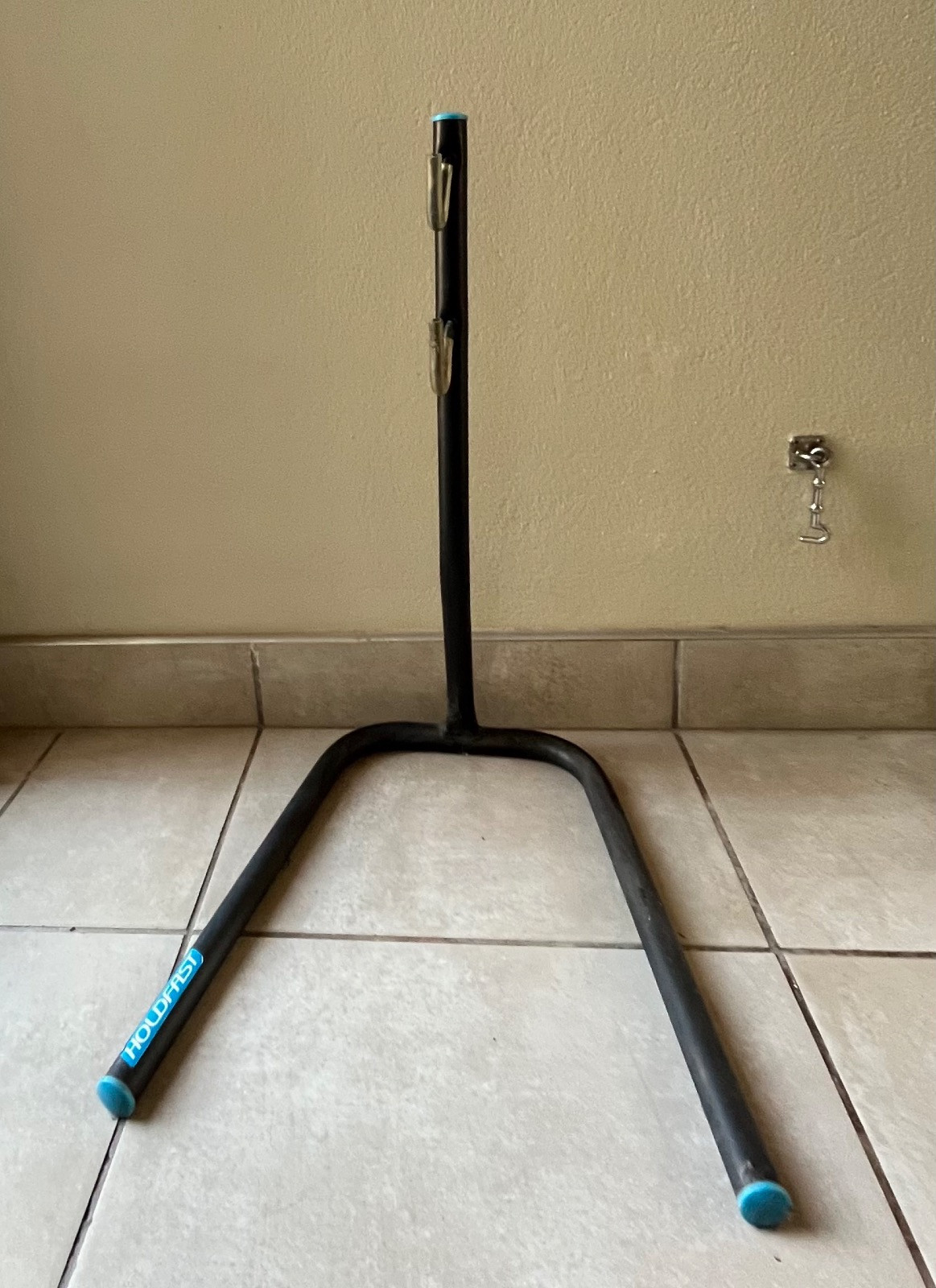 Holdfast bicycle stand | Workshop Tools | Bike Hub