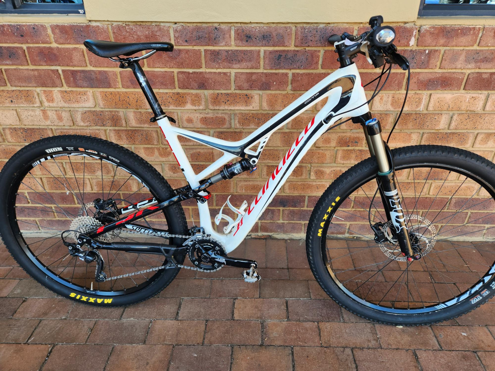 Specialized Camber Comp | Dual Suspension Mountain Bikes | Bike Hub