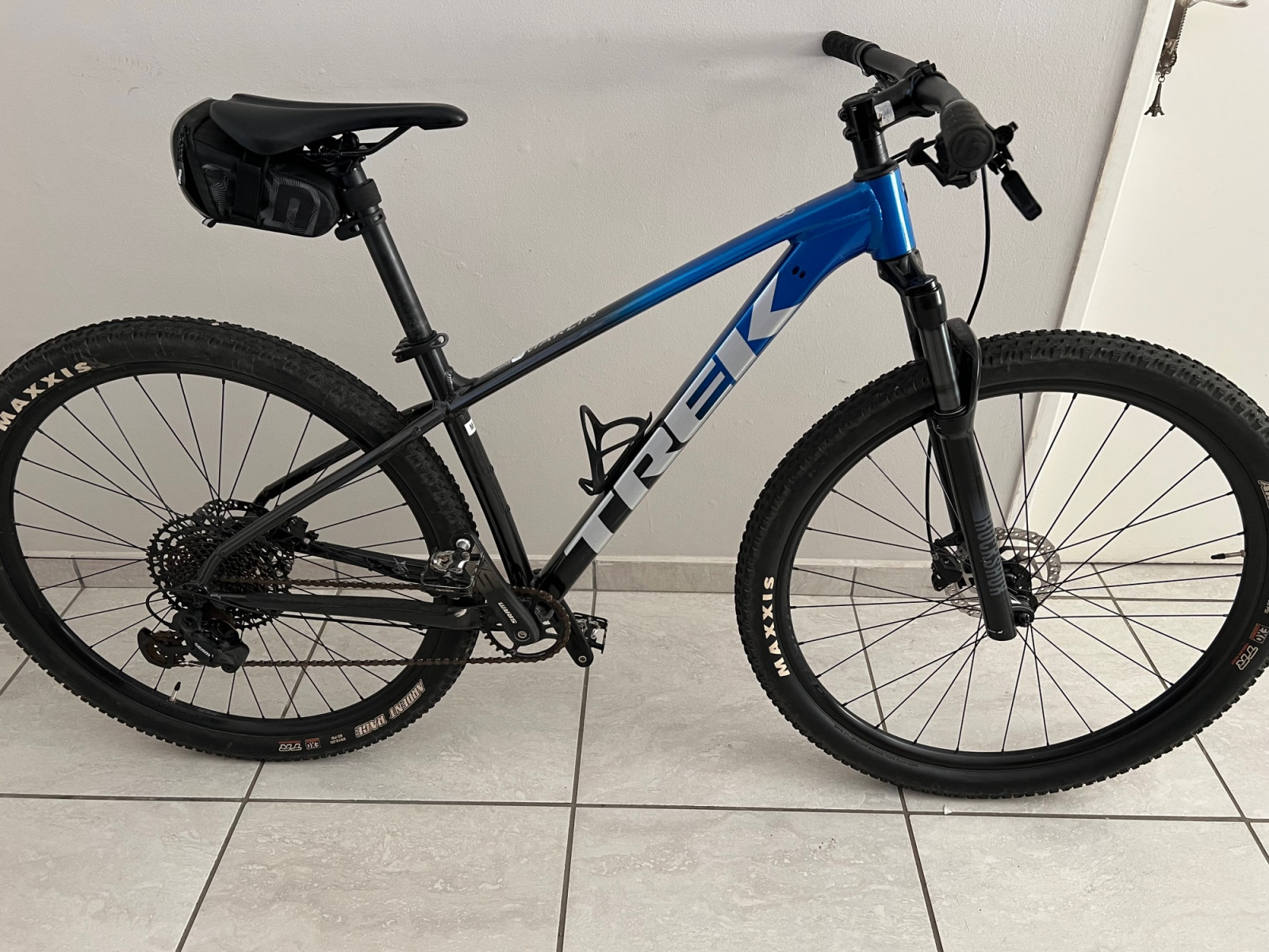 Trek Marlin 8 Gen 2 (M) | Hardtail Mountain Bikes | Bike Hub