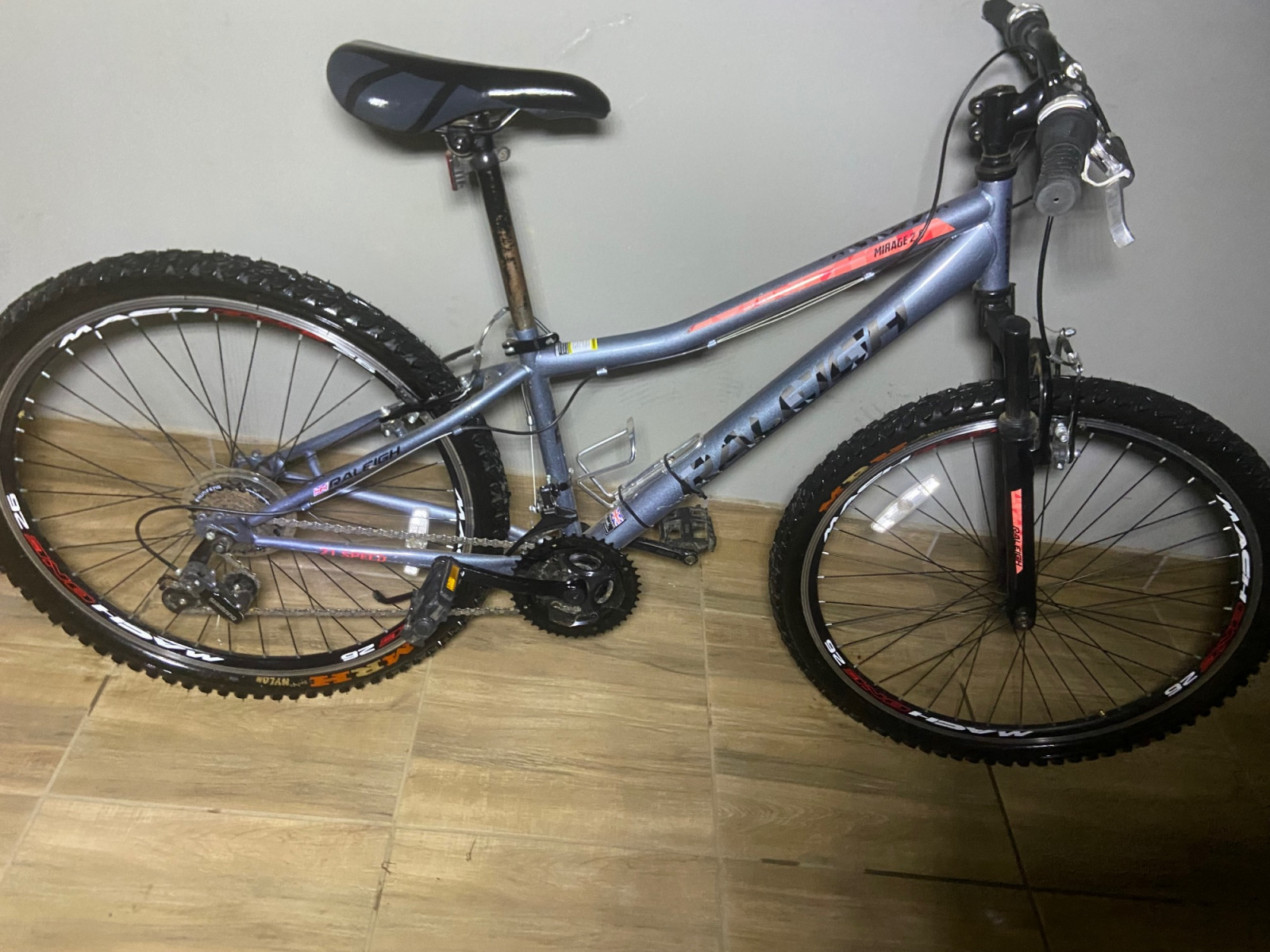 Raleigh Mirage 2.0 mountain bike (mtb) | Hardtail Mountain Bikes | Bike Hub