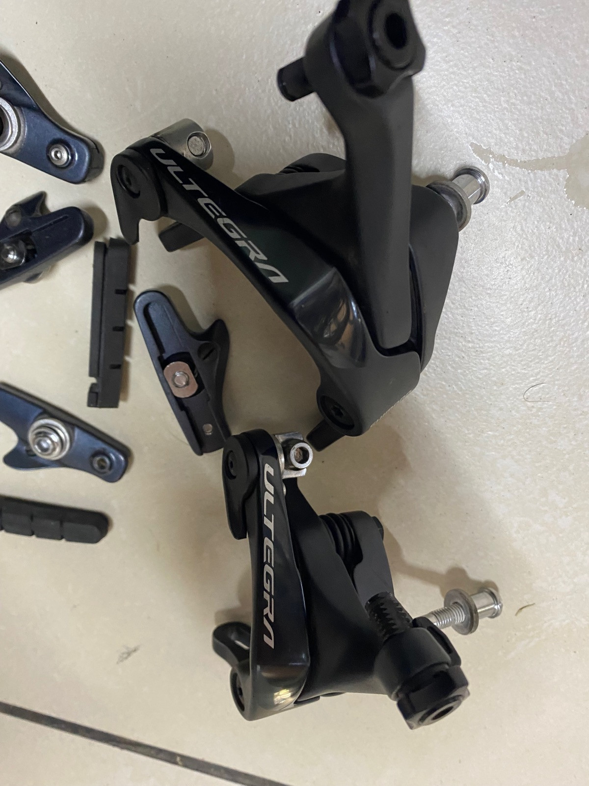 Ultegra BR-R8000 | Road Bike Brakes | Bike Hub