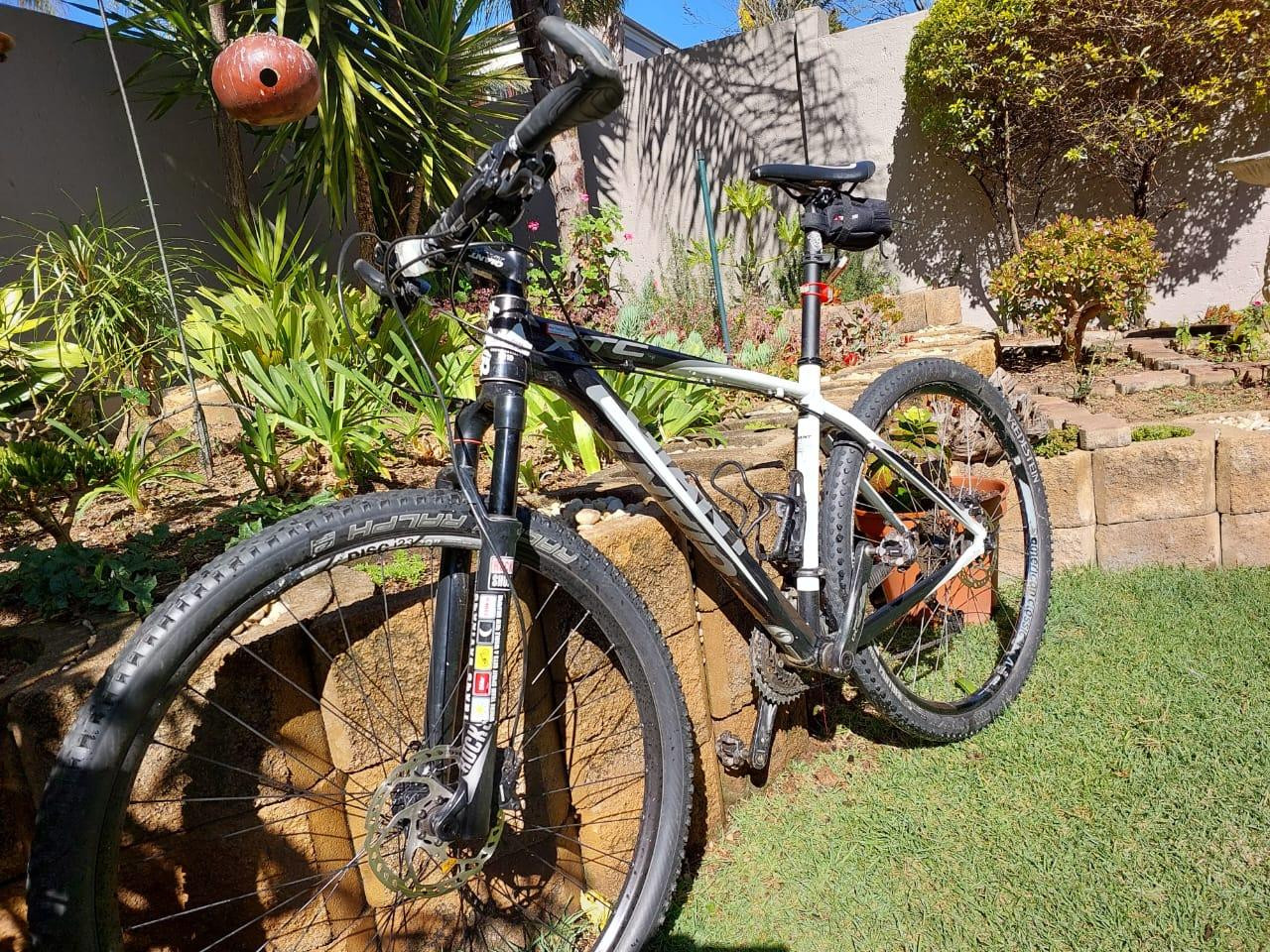 Giant XTC Large. | Hardtail Mountain Bikes | Bike Hub