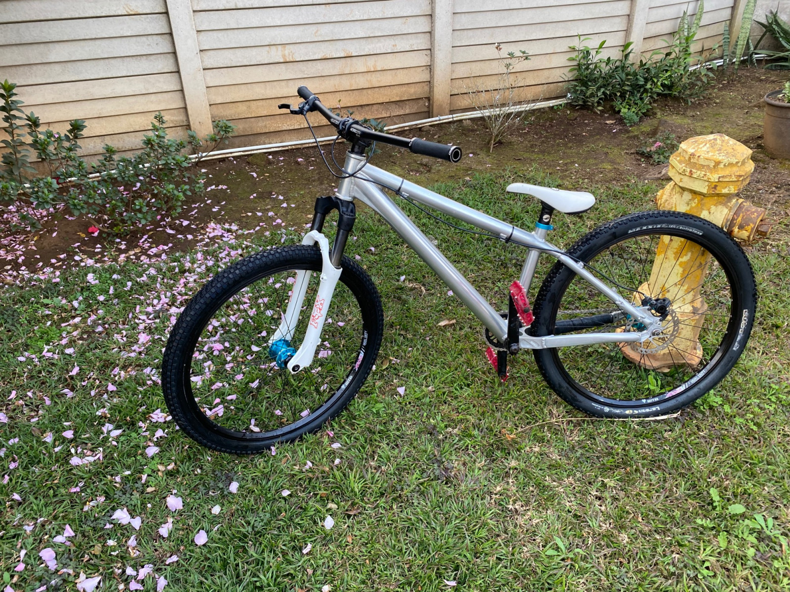 Giant spd | Dirt Jump Bikes | Bike Hub