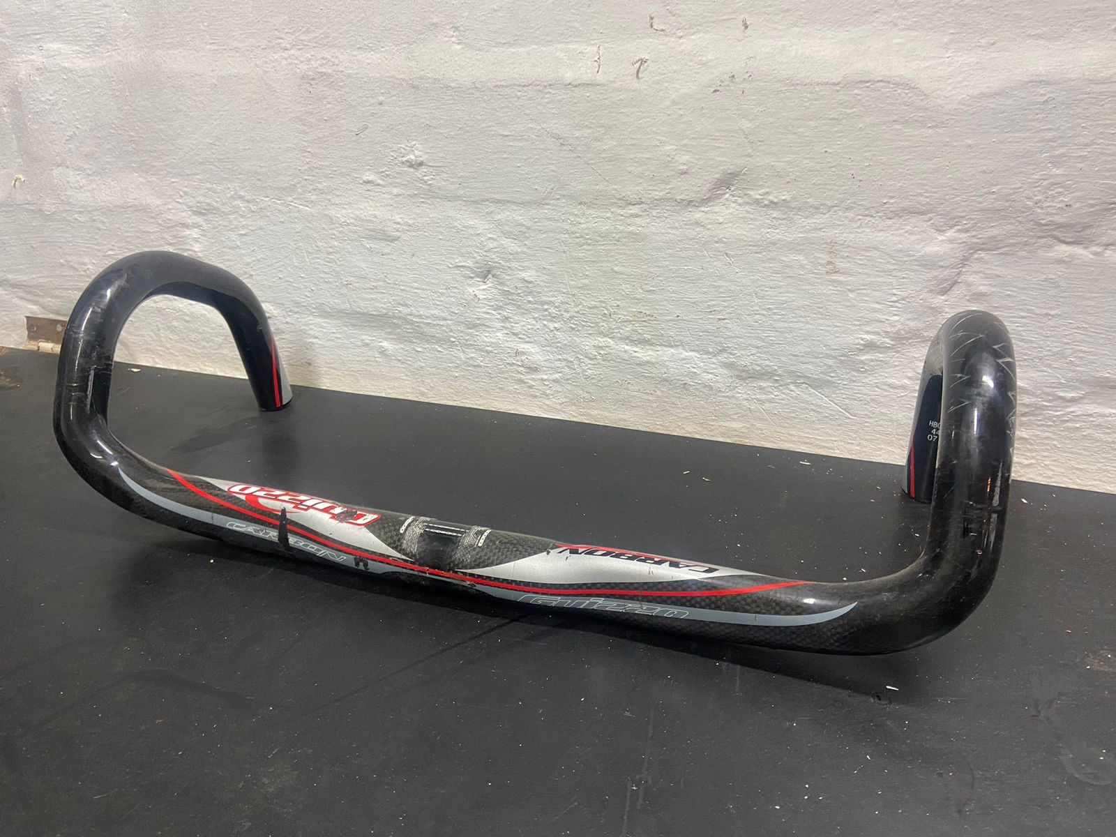Guizzo carbon handlebar | Handlebars | Bike Hub
