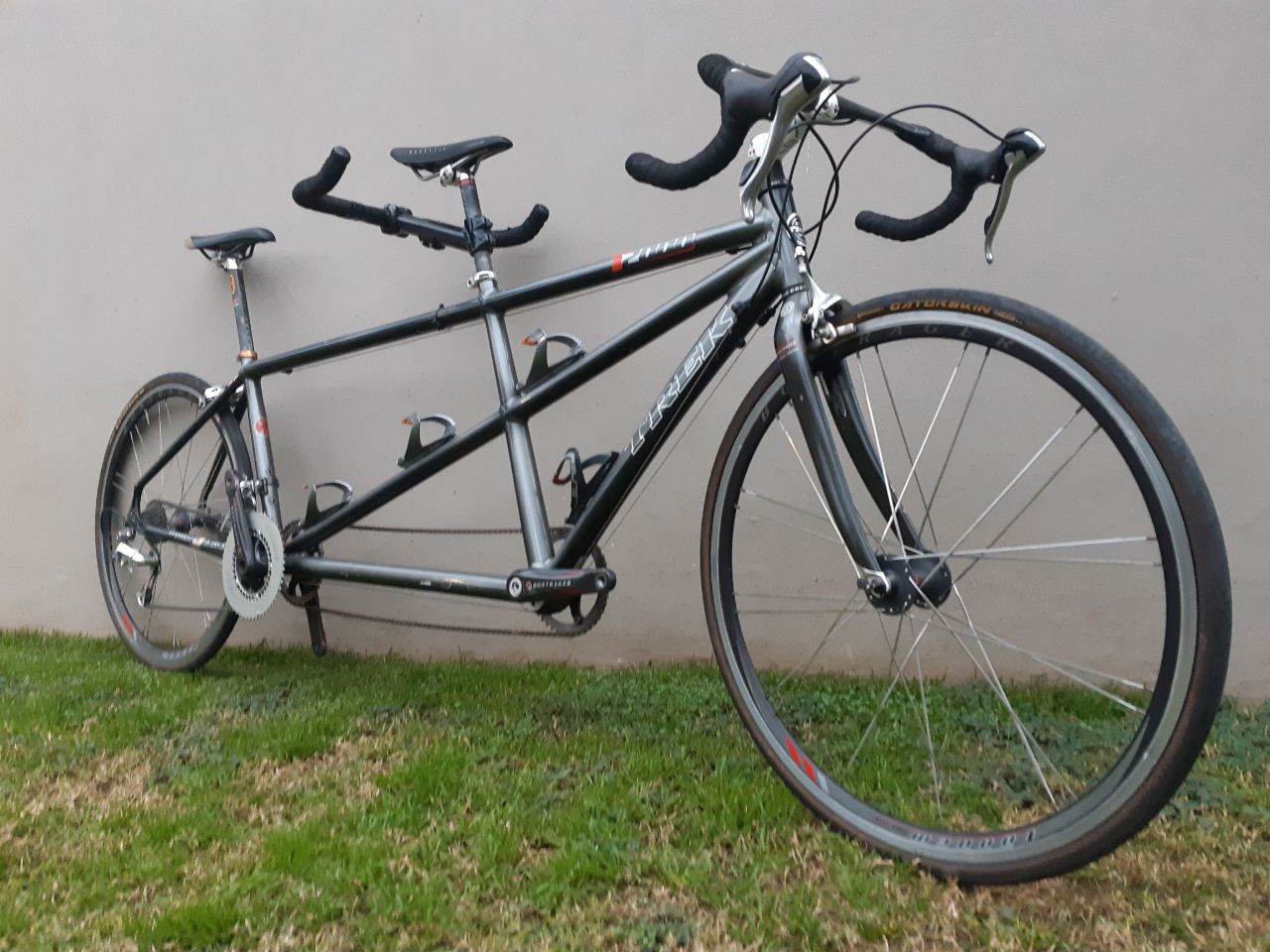TREK T2000 RACING TANDEM | Tandem Road Bikes | Bike Hub
