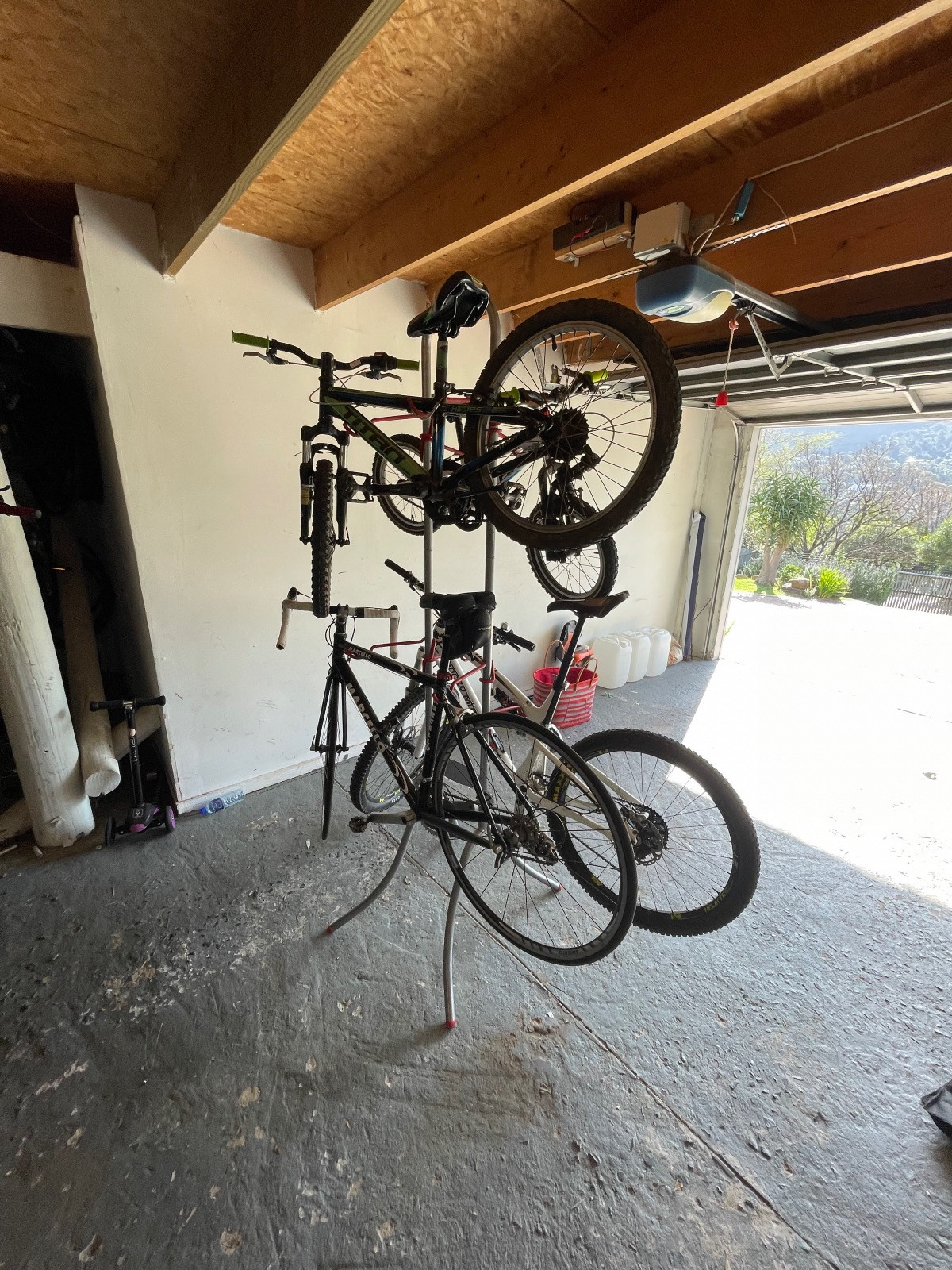 Freestanding 4-bike rack | Bike Hub