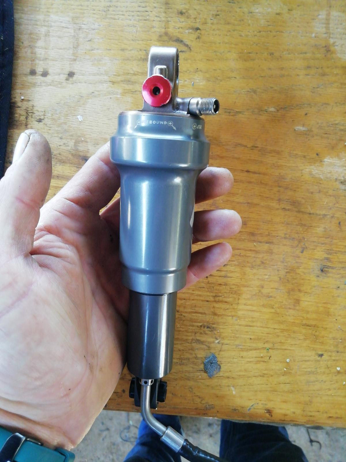 Specialized Futureshock Brain | Rear Shocks | Bike Hub