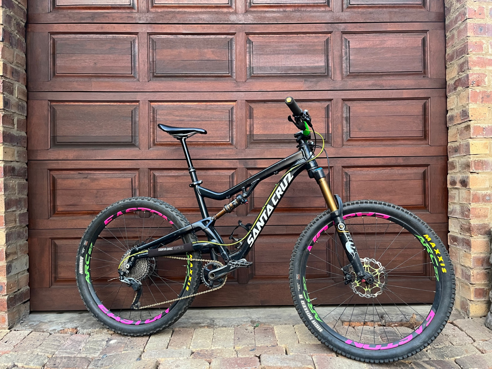 Santa Cruz Bantam 27.5/29 | Dual Suspension Mountain Bikes | Bike Hub