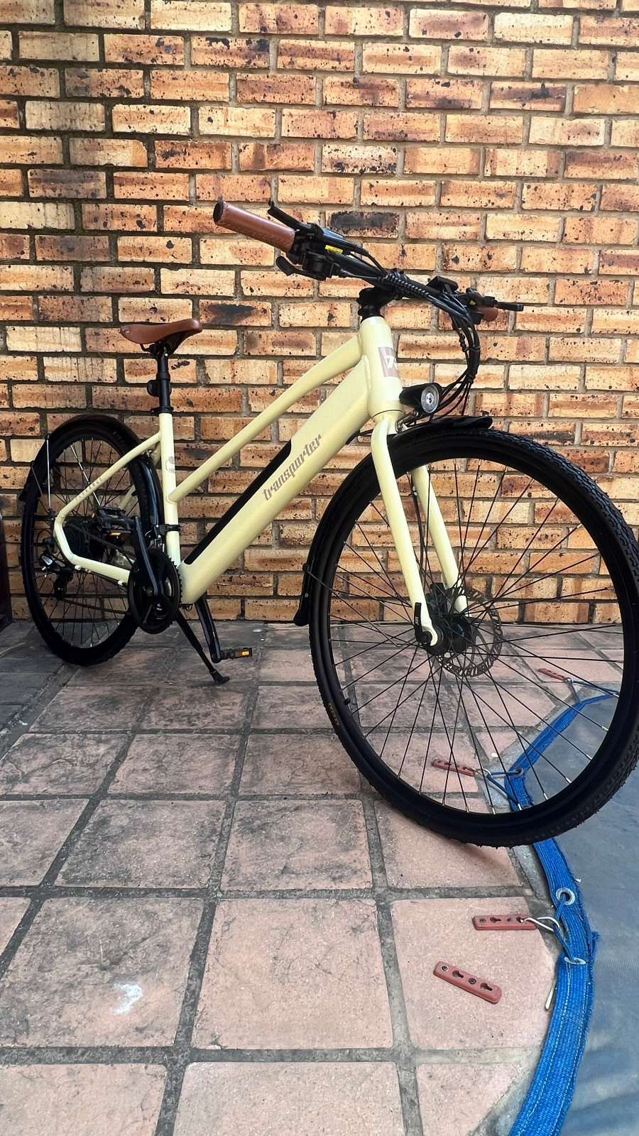 2021 Titan e bike transporter florance like new | Commuter Bikes | Bike Hub
