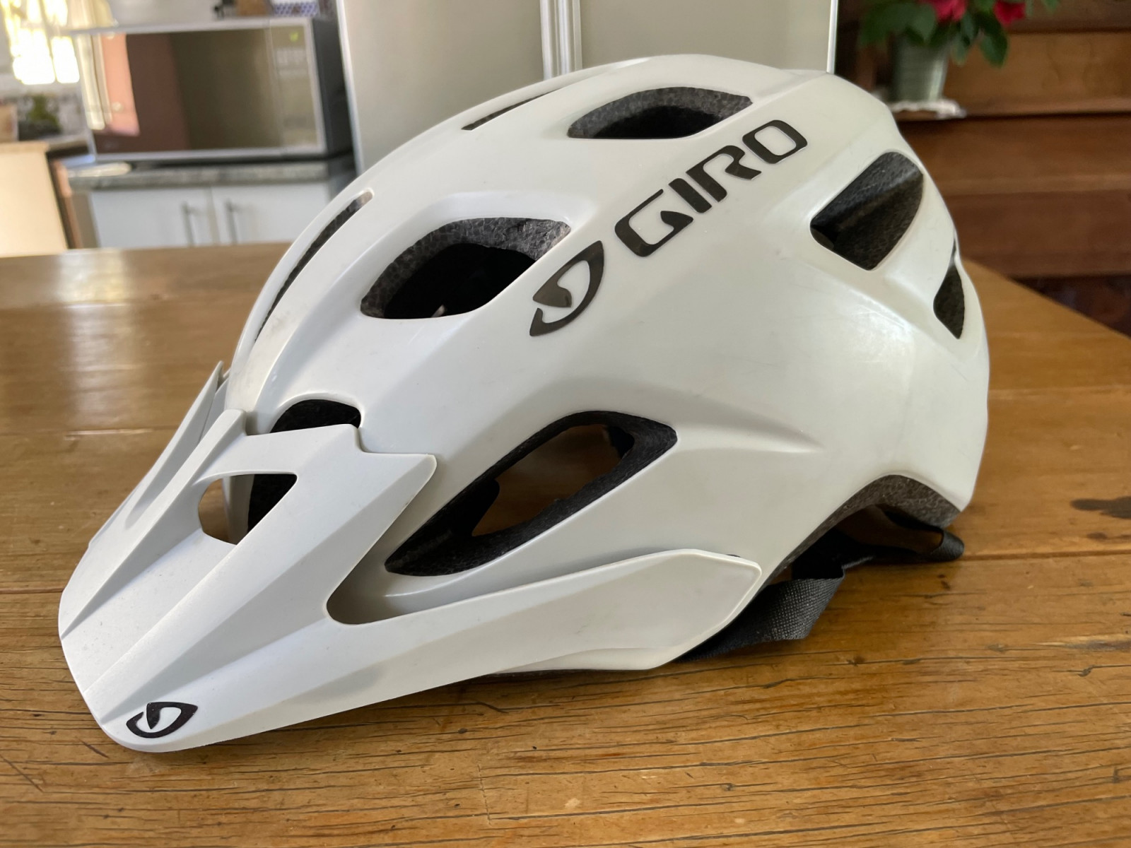 Giro Fixture | Helmets | Bike Hub