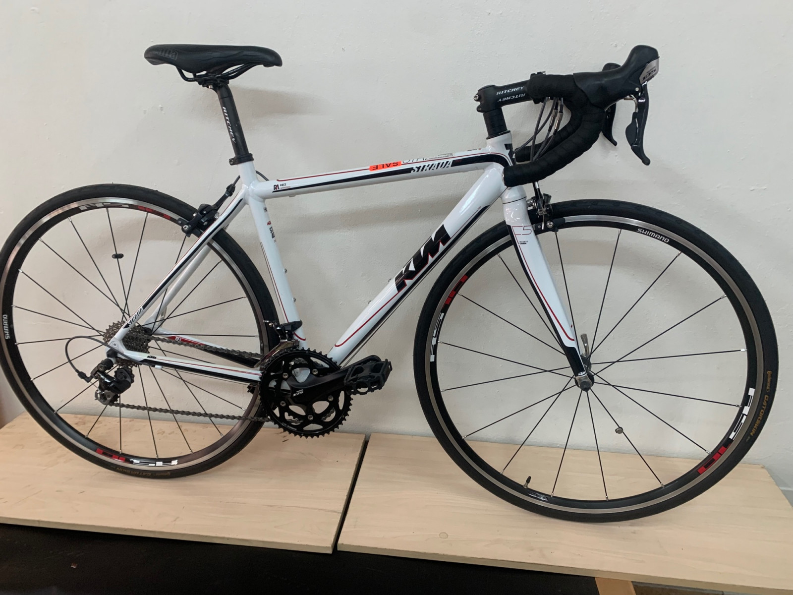 KTM Strada 2000 2x10spd 105 Sml | Road Bikes | Bike Hub