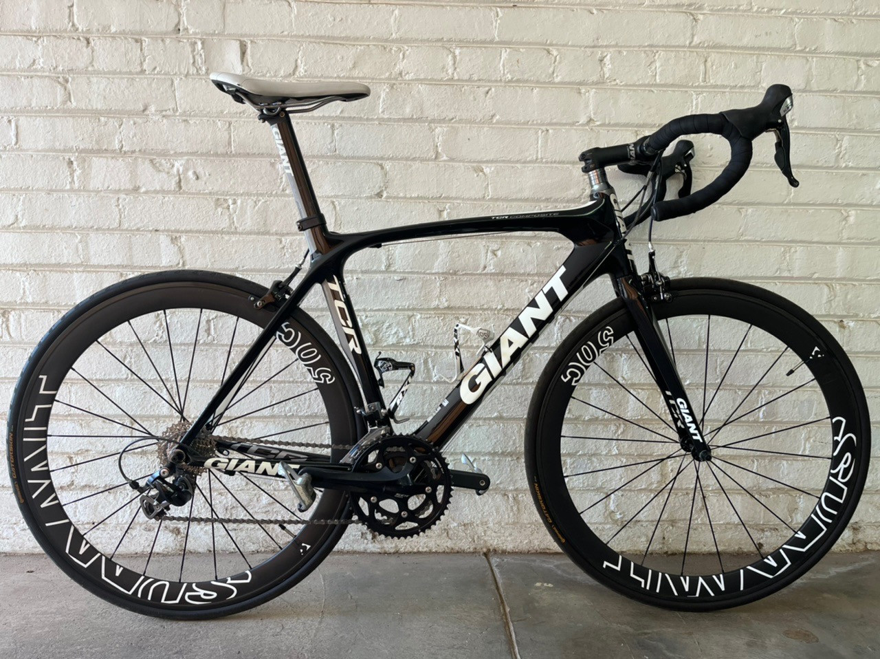 Giant TCR Composite 2 Carbon Road Bicycle | Road Bikes | Bike Hub