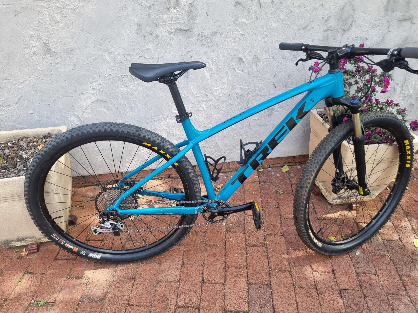 (L) Trek Marlin | Hardtail Mountain Bikes | Bike Hub