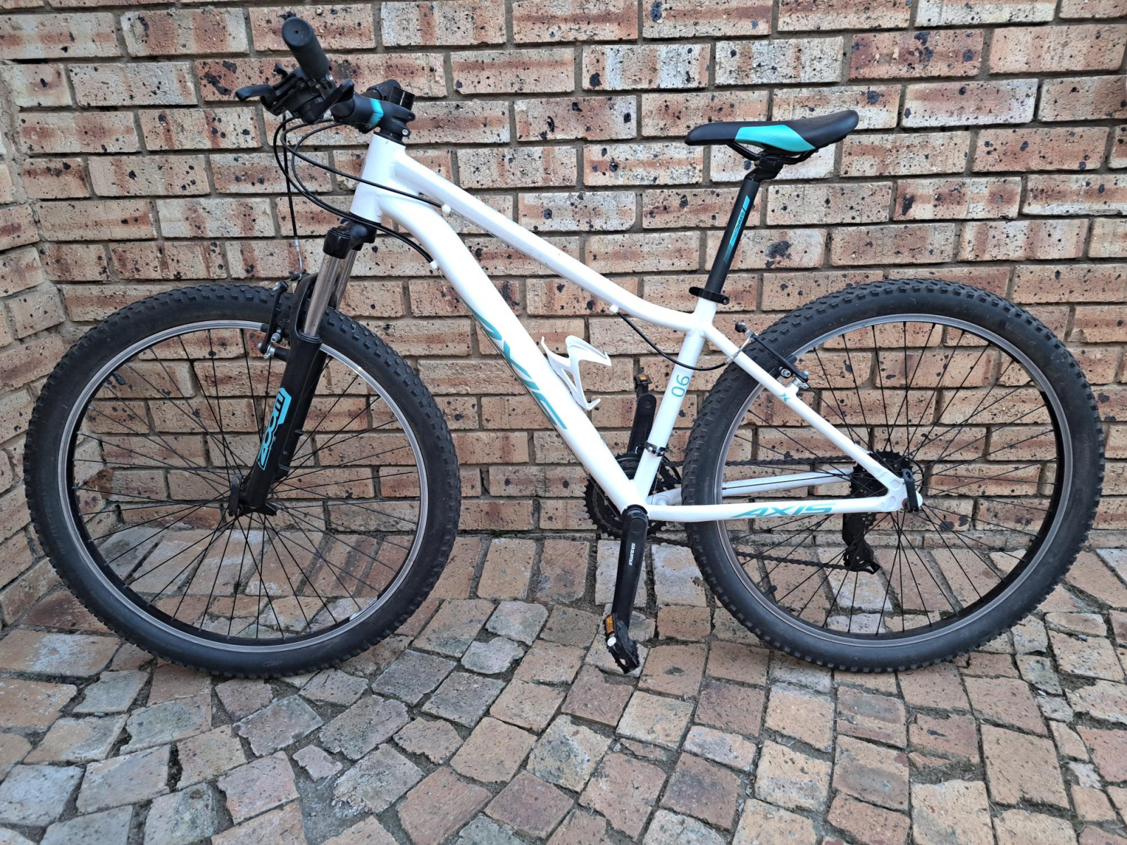 Axis Ninety | Hardtail Mountain Bikes | Bike Hub