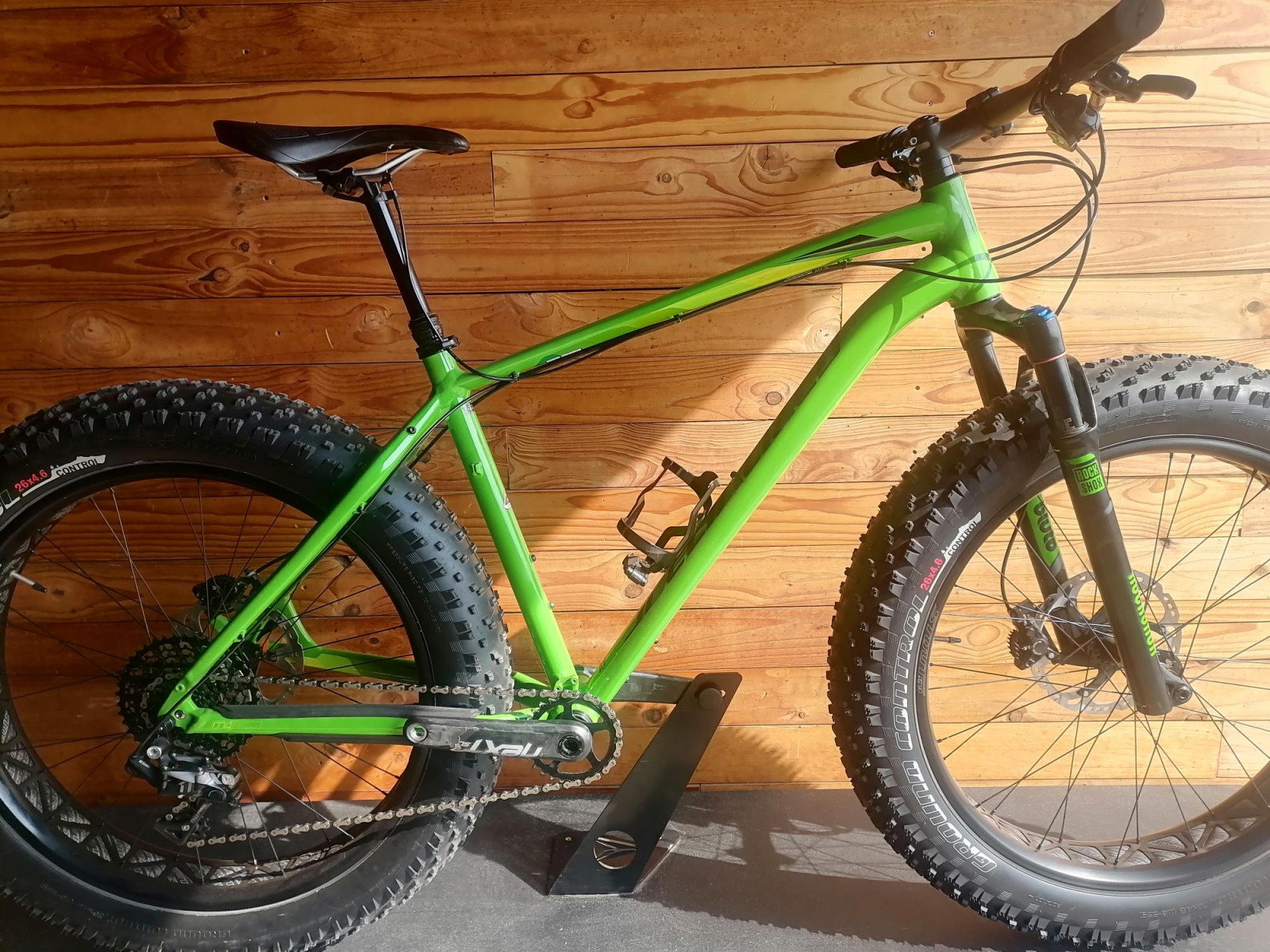 Specialized | Fat Bikes | Bike Hub