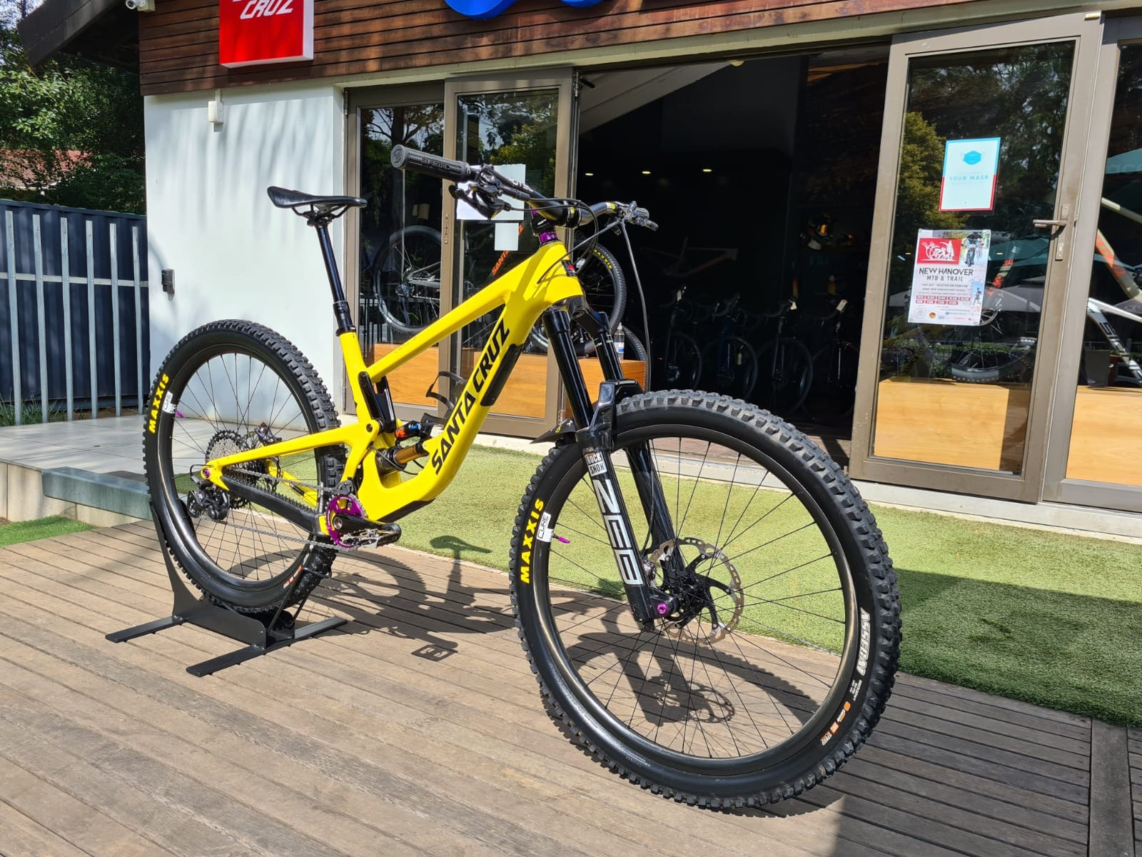 Santa cruz Megatower cc | Dual Suspension Mountain Bikes | Bike Hub