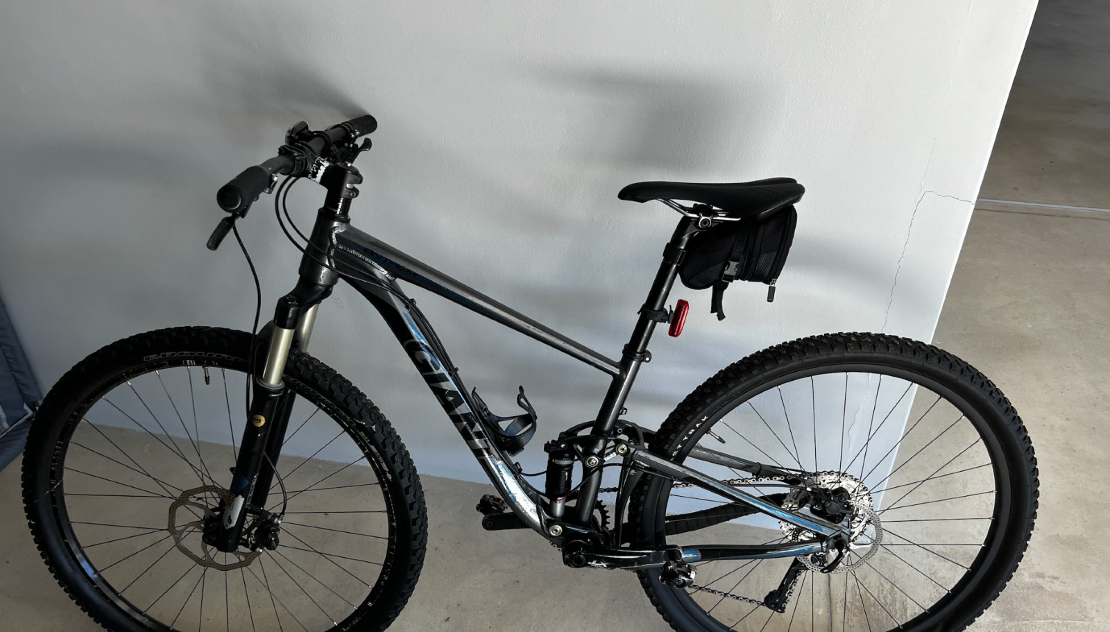 Giant Anthem 4.0 (OPEN TO OFFERS) | Dual Suspension Mountain Bikes | Bike Hub