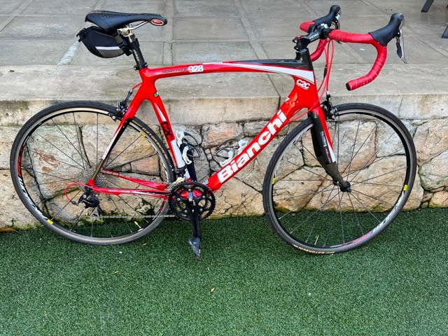 Bianchi Monocoque 928 (C2C) 2013 - full carbon | Road Bikes | Bike Hub