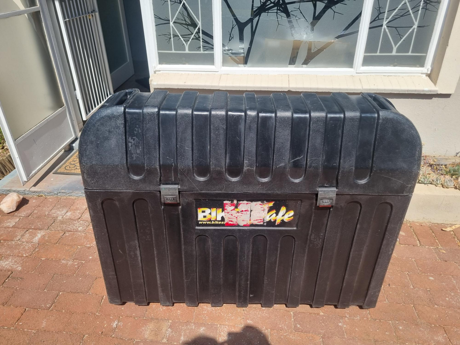 Hard shell bike box | Bike Bags & Boxes | Bike Hub