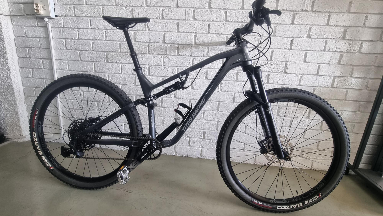 Titan Cypher Expert Large | Dual Suspension Mountain Bikes | Bike Hub