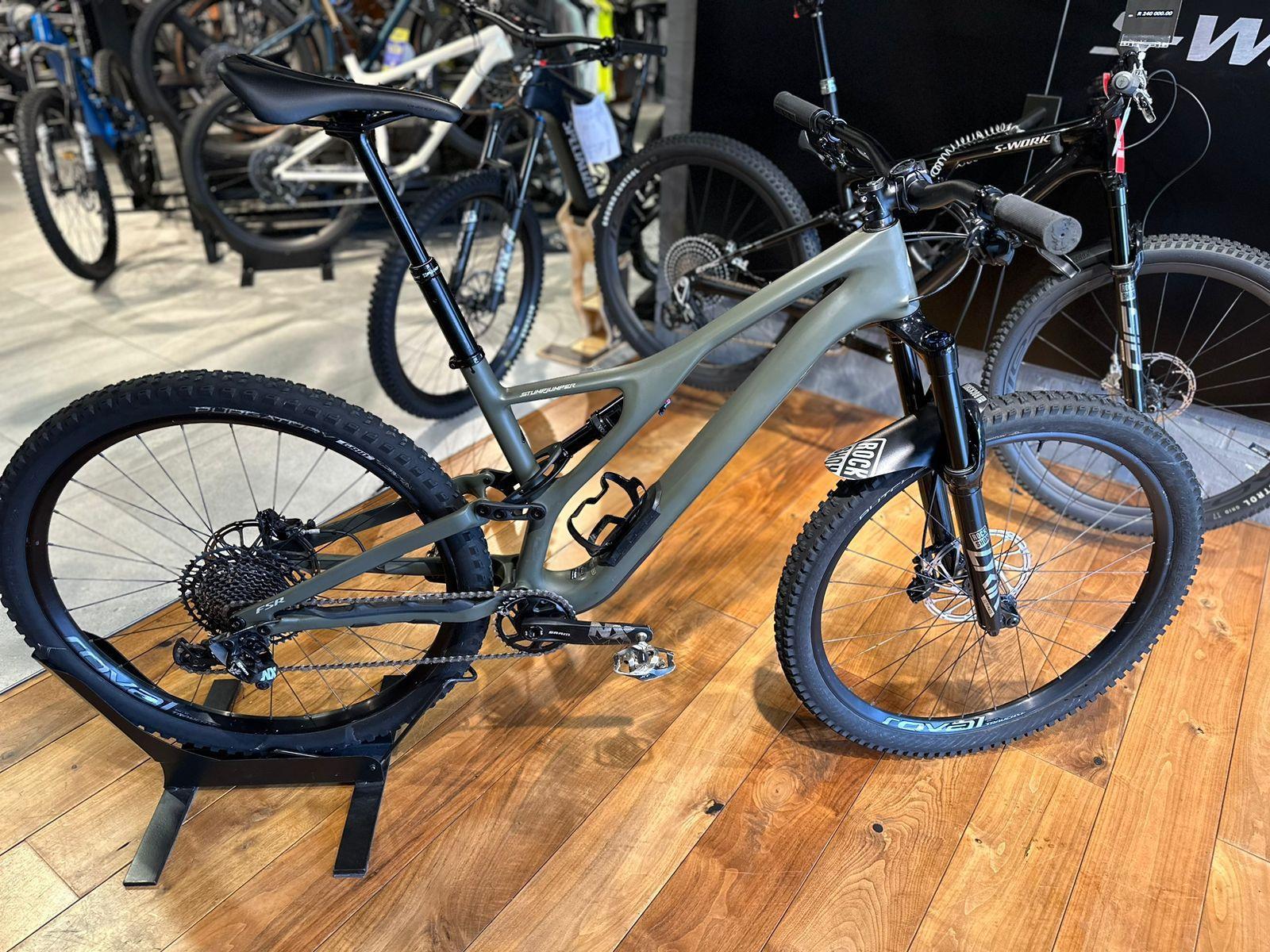 Specialized Stumpjumper ST Comp Carbon | Dual Suspension Mountain Bikes ...