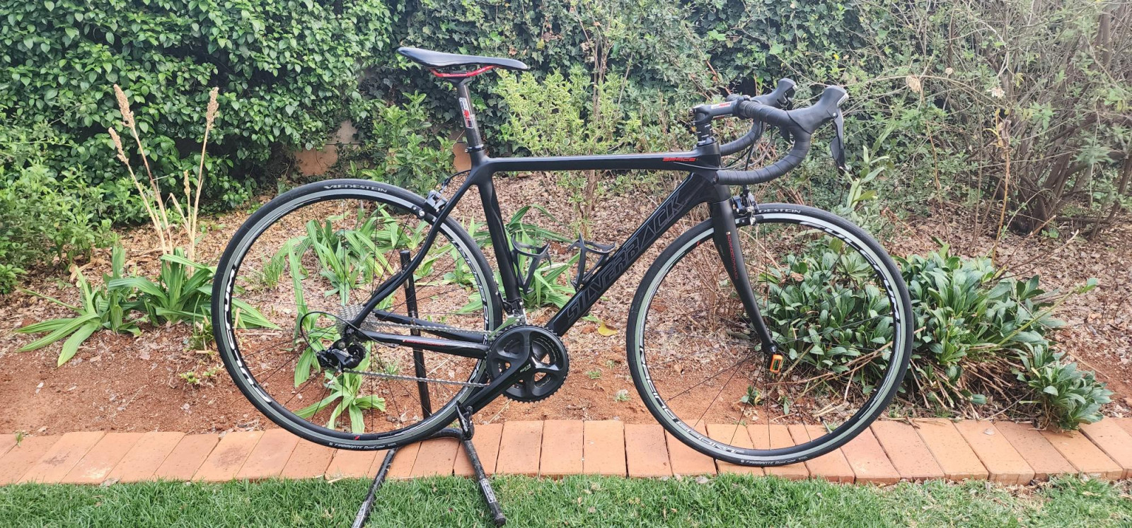 Silverback Space 1Full Carbon | Road Bikes | Bike Hub