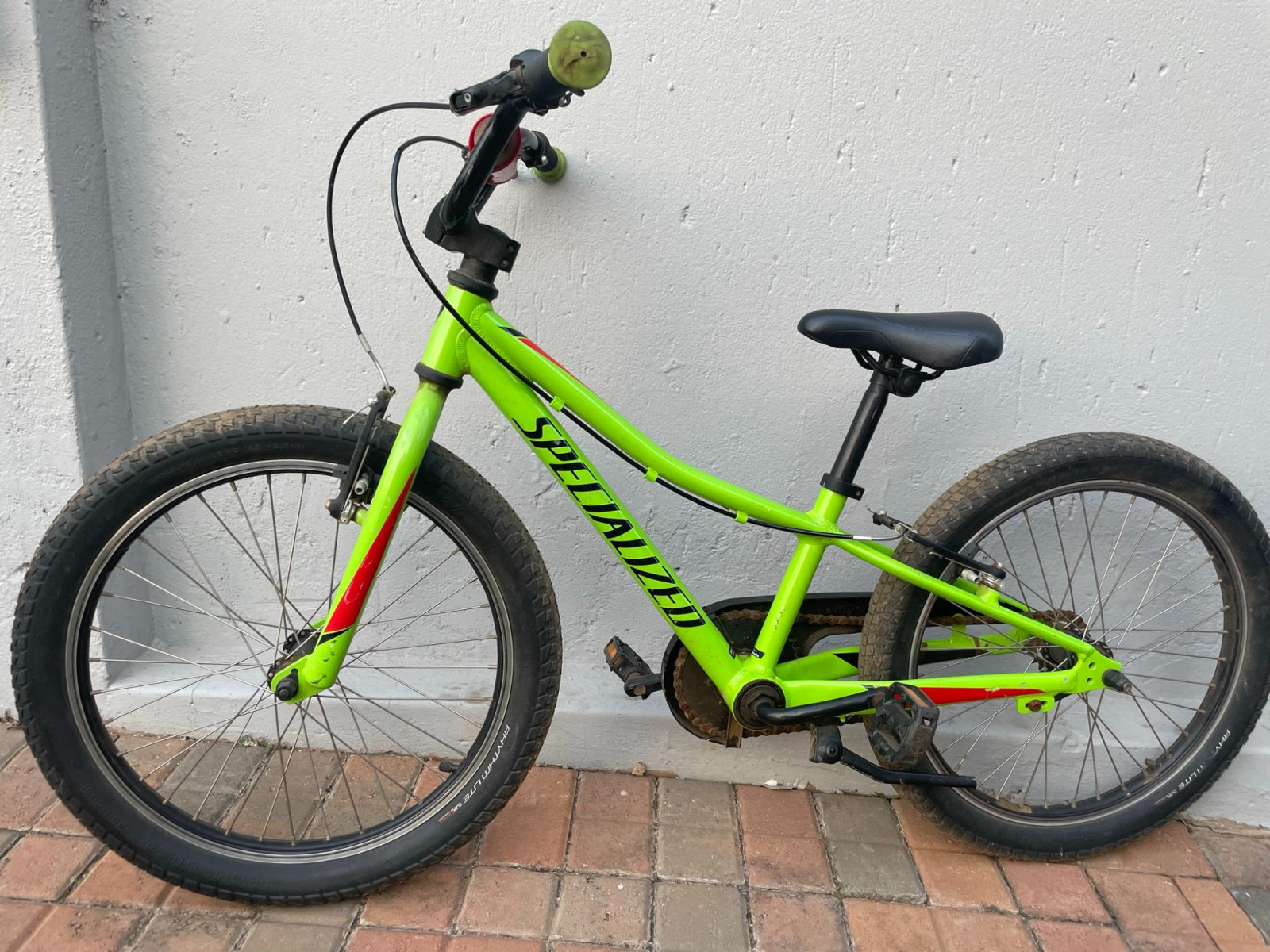 Specialized Riprock Coaster 20 | Kids Bikes | Bike Hub
