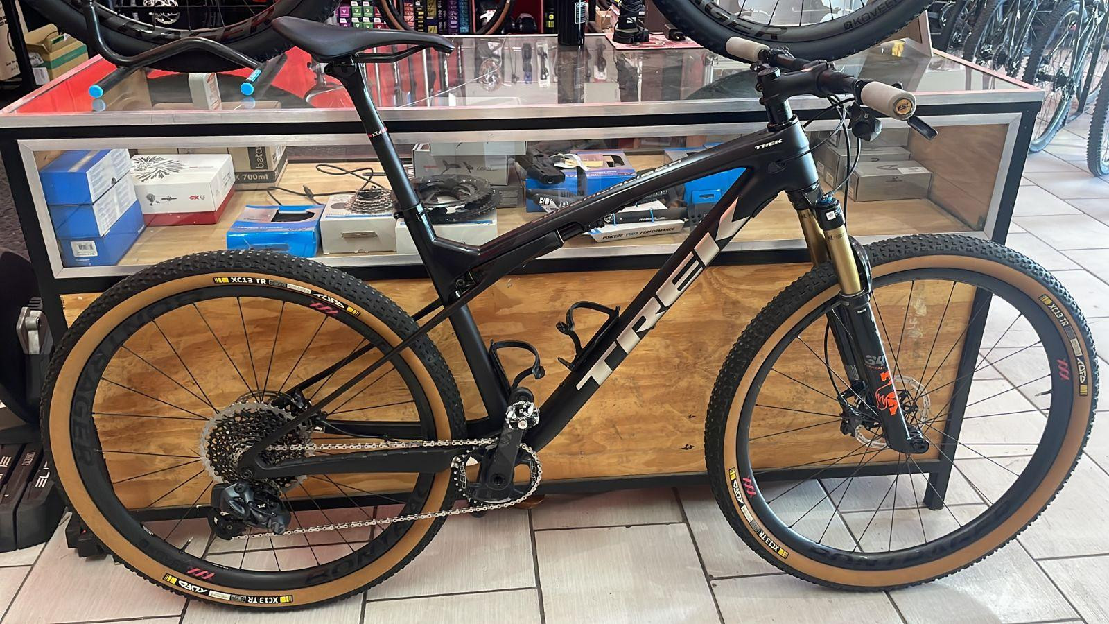 Trek super calibre 9.9 | Dual Suspension Mountain Bikes | Bike Hub