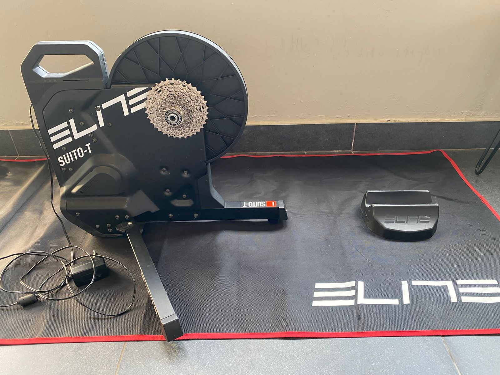 Elite suito T | Indoor Trainers & Accessories | Bike Hub