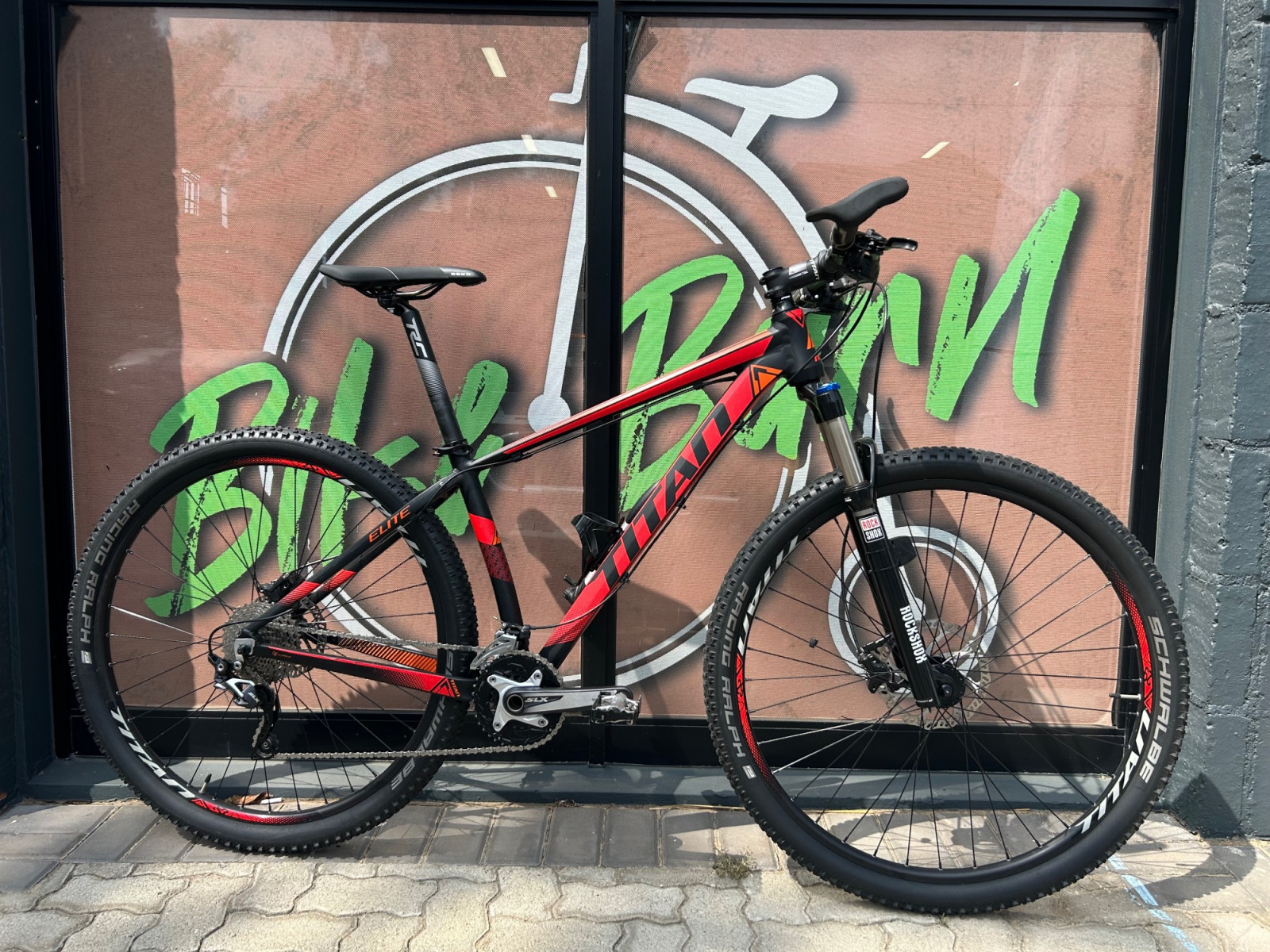 Titan Elite 29er | Hardtail Mountain Bikes | Bike Hub