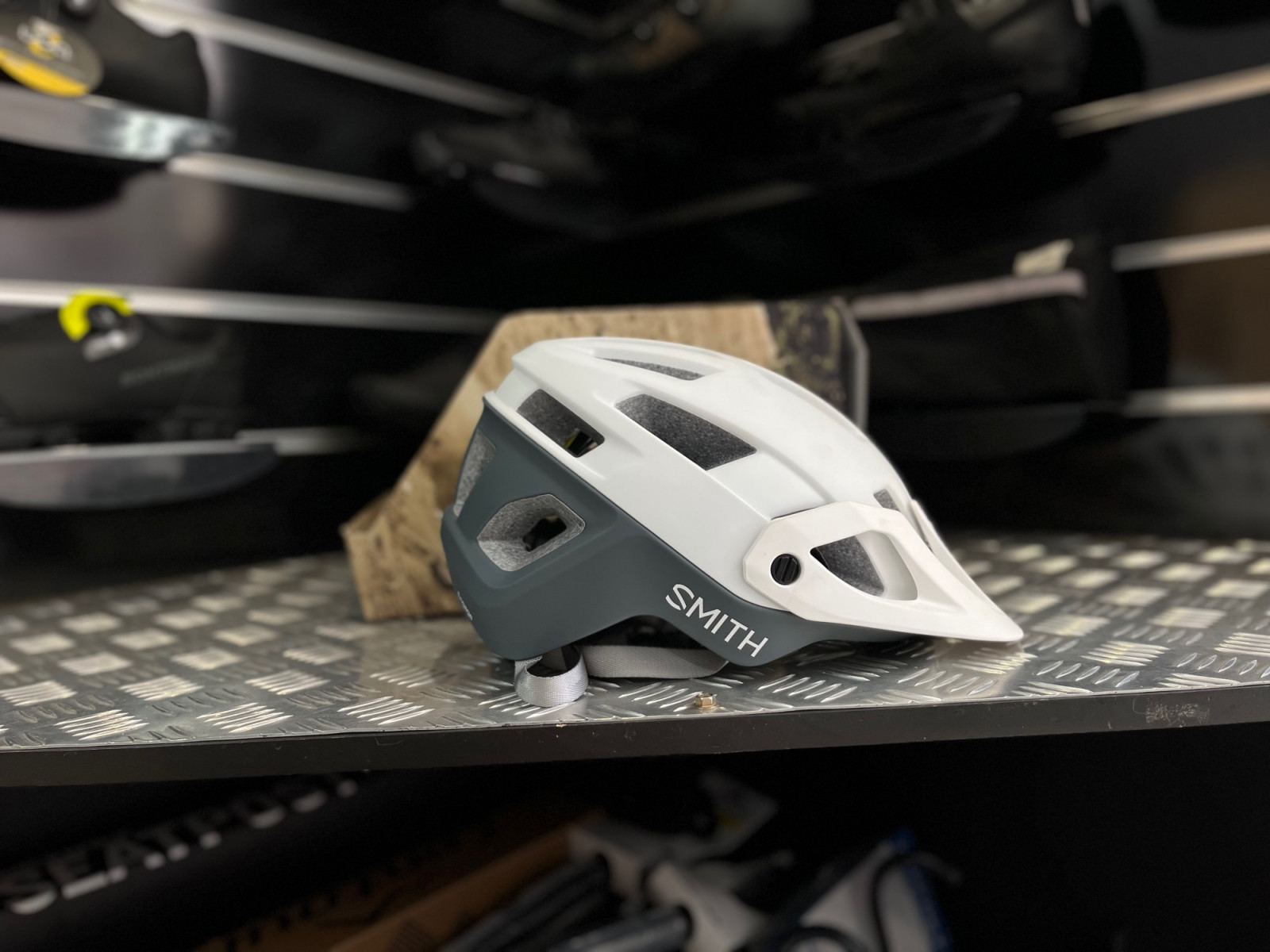 Smith Engage Mips Helmet | Helmets | Bike Hub