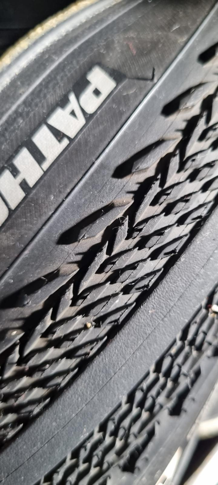 Specialized Pathfinder Pro 42c gravel | Gravel Bike Tyres | Bike Hub