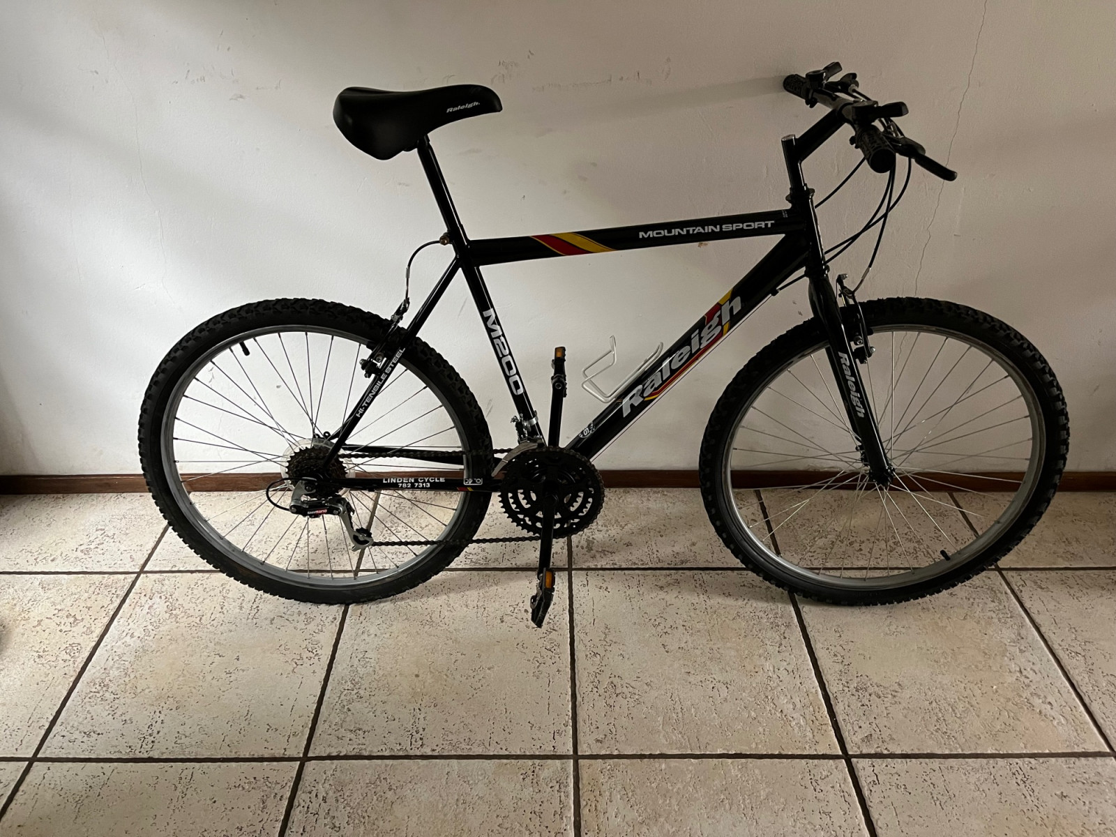 Raleigh Mountain Sport 200 | Hardtail Mountain Bikes | Bike Hub