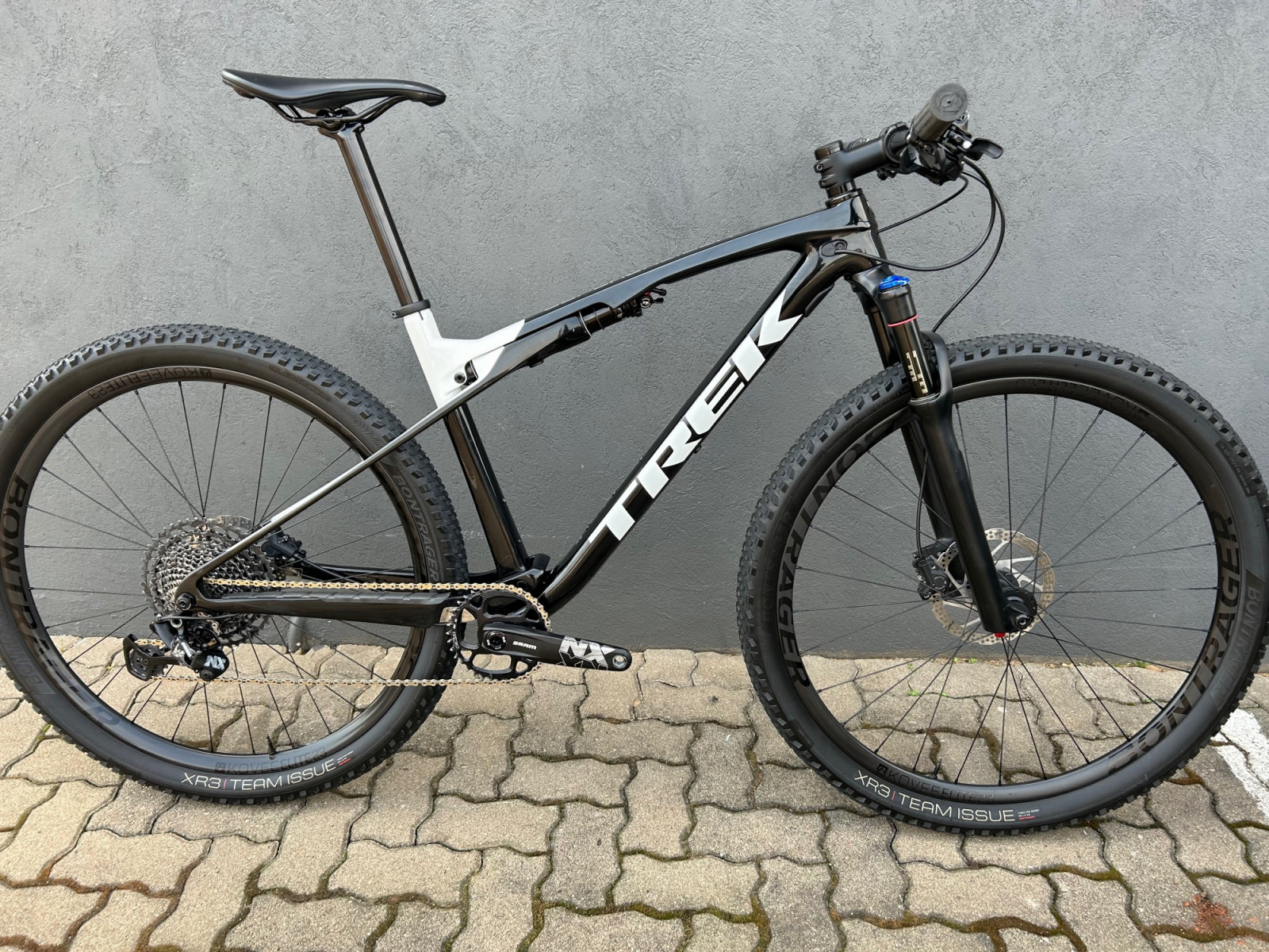 2021 Trek Supercaliber 9.7- M/L | Dual Suspension Mountain Bikes | Bike Hub