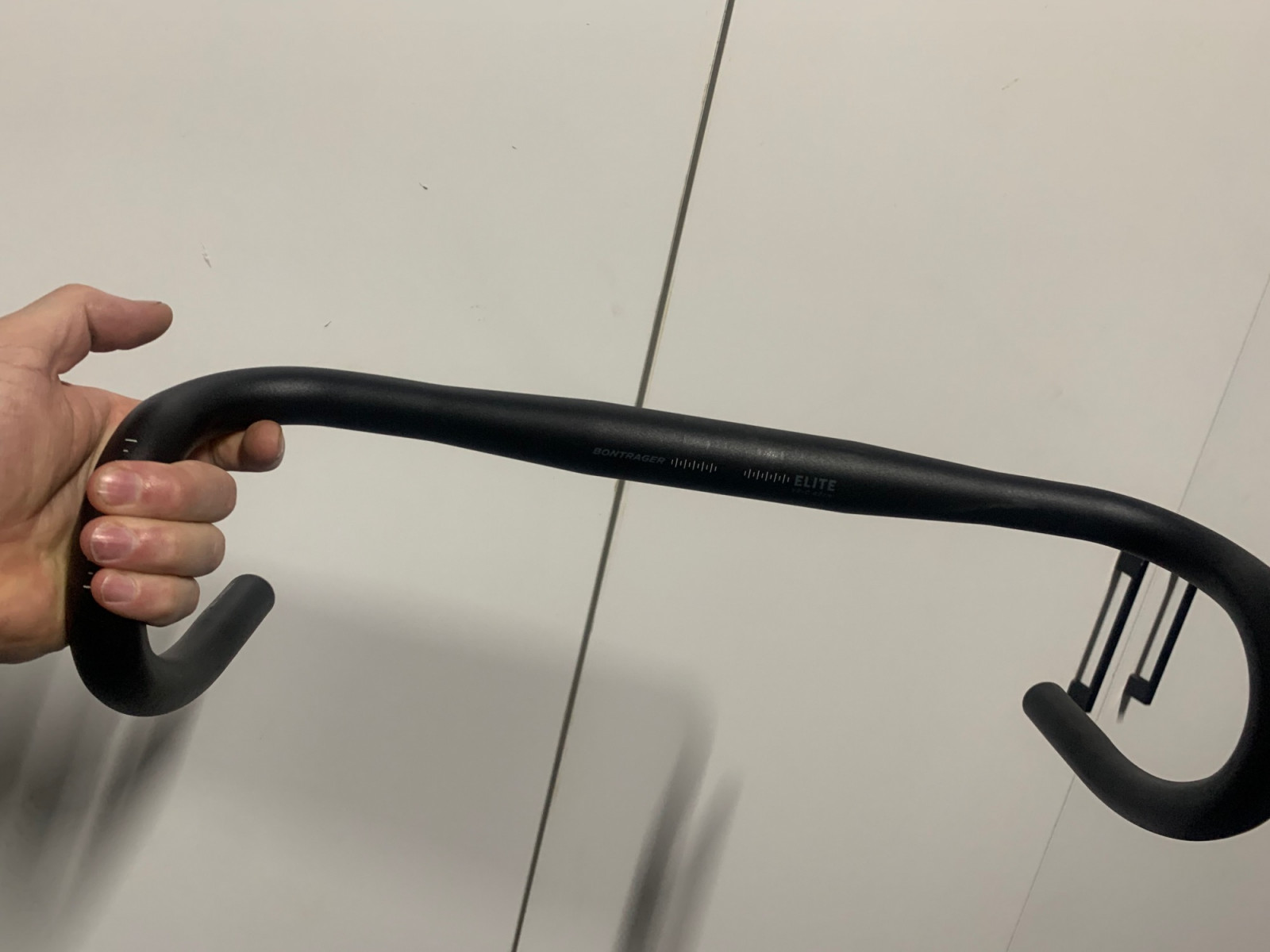 Bontrager road bars | Handlebars | Bike Hub