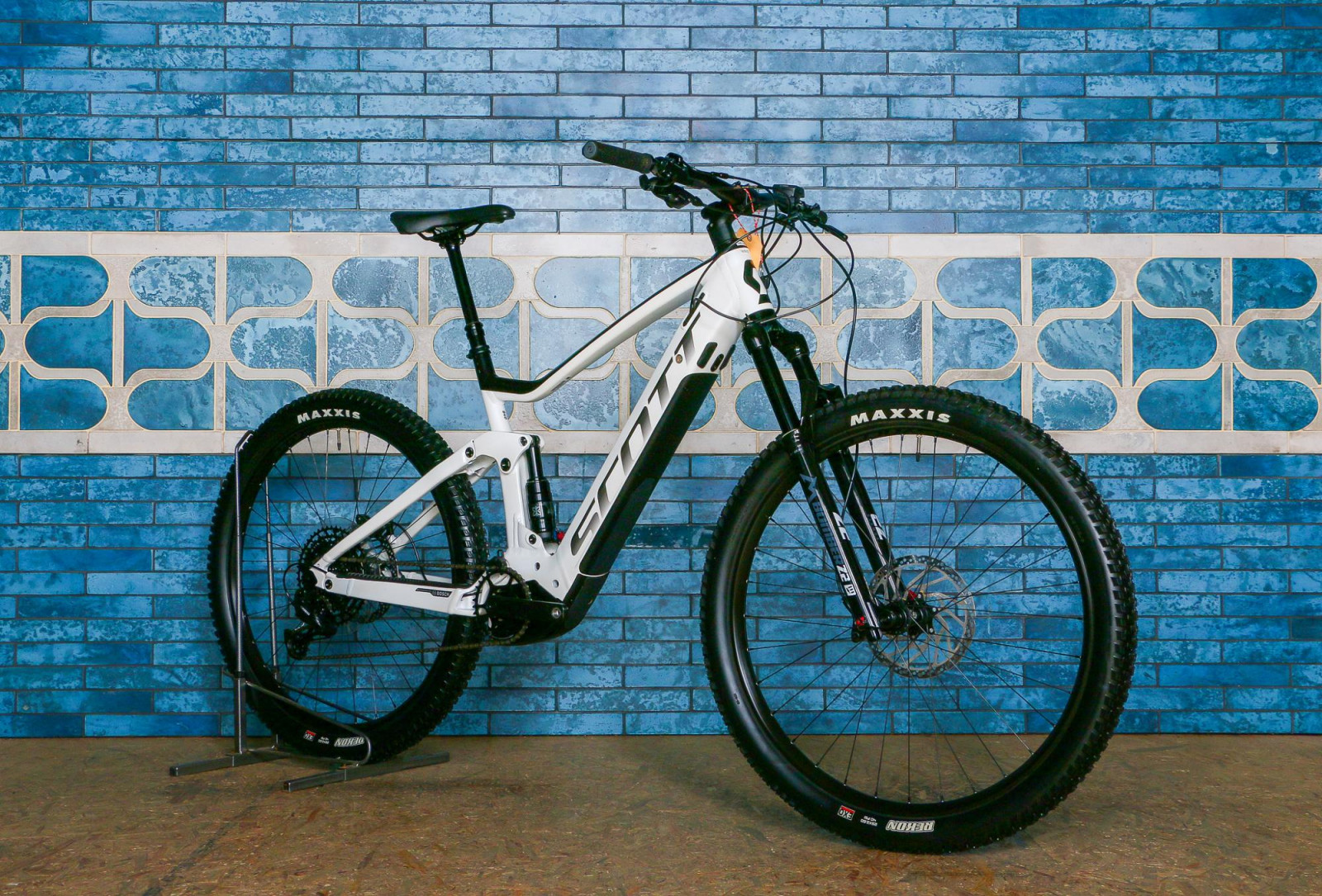 Pre-Owned Scott E-Ride Strike 940 (L) BM8790 119km | Dual Suspension ...