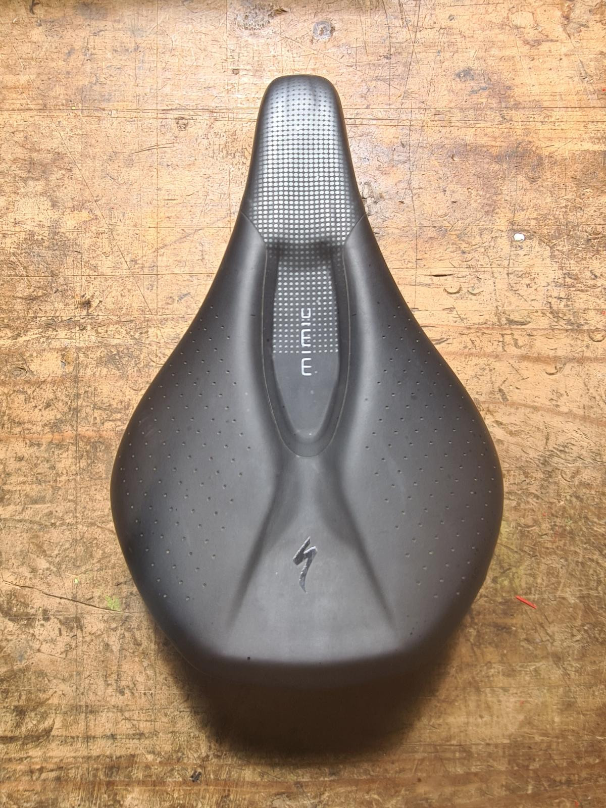 Specialized Mimic 143mm Titanium | Saddles | Bike Hub