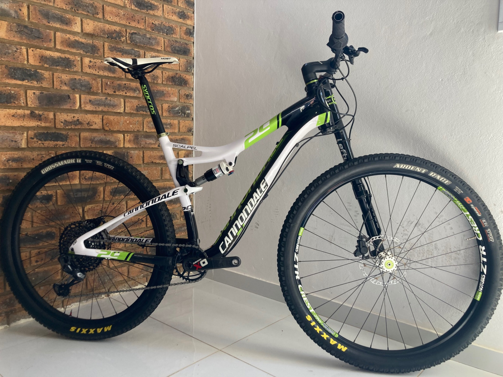 Cannondale Carbon lefty scalpel - Large | Dual Suspension Mountain ...