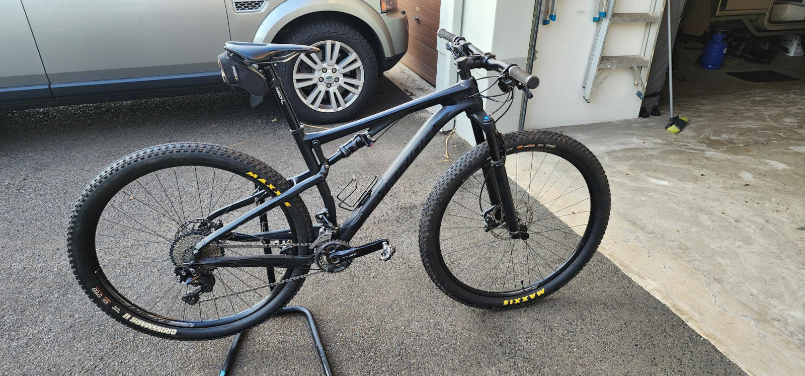 Merida 96 XT Medium | Dual Suspension Mountain Bikes | Bike Hub