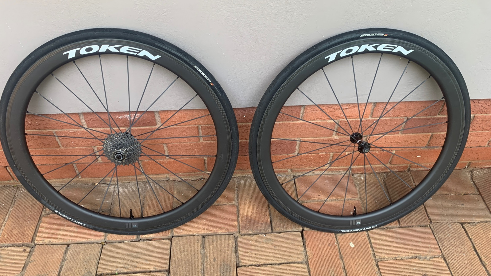 Carbon Token C45 Resolute Rim brake wheelset | Road Bike Rims | Bike Hub