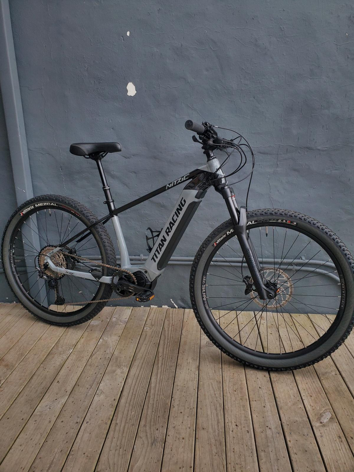 Titan Racing Nitric Elite (Medium) Only 500KM!! | Hardtail Mountain E ...