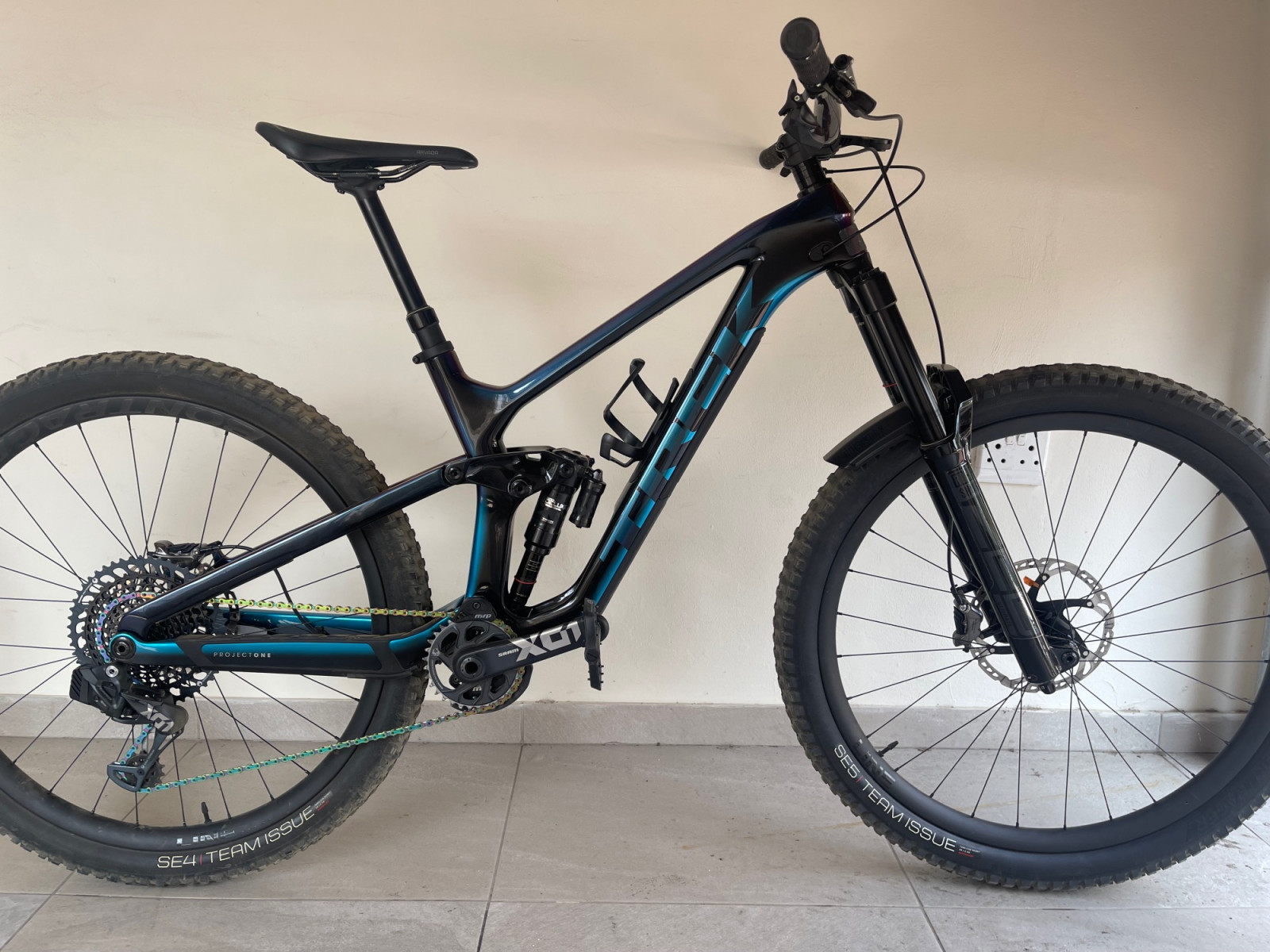 Trek slash project one | Dual Suspension Mountain Bikes | Bike Hub