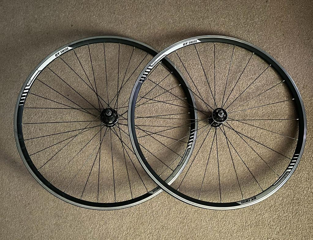 DT Swiss 2.0 wheelset | Road Bike Rims | Bike Hub