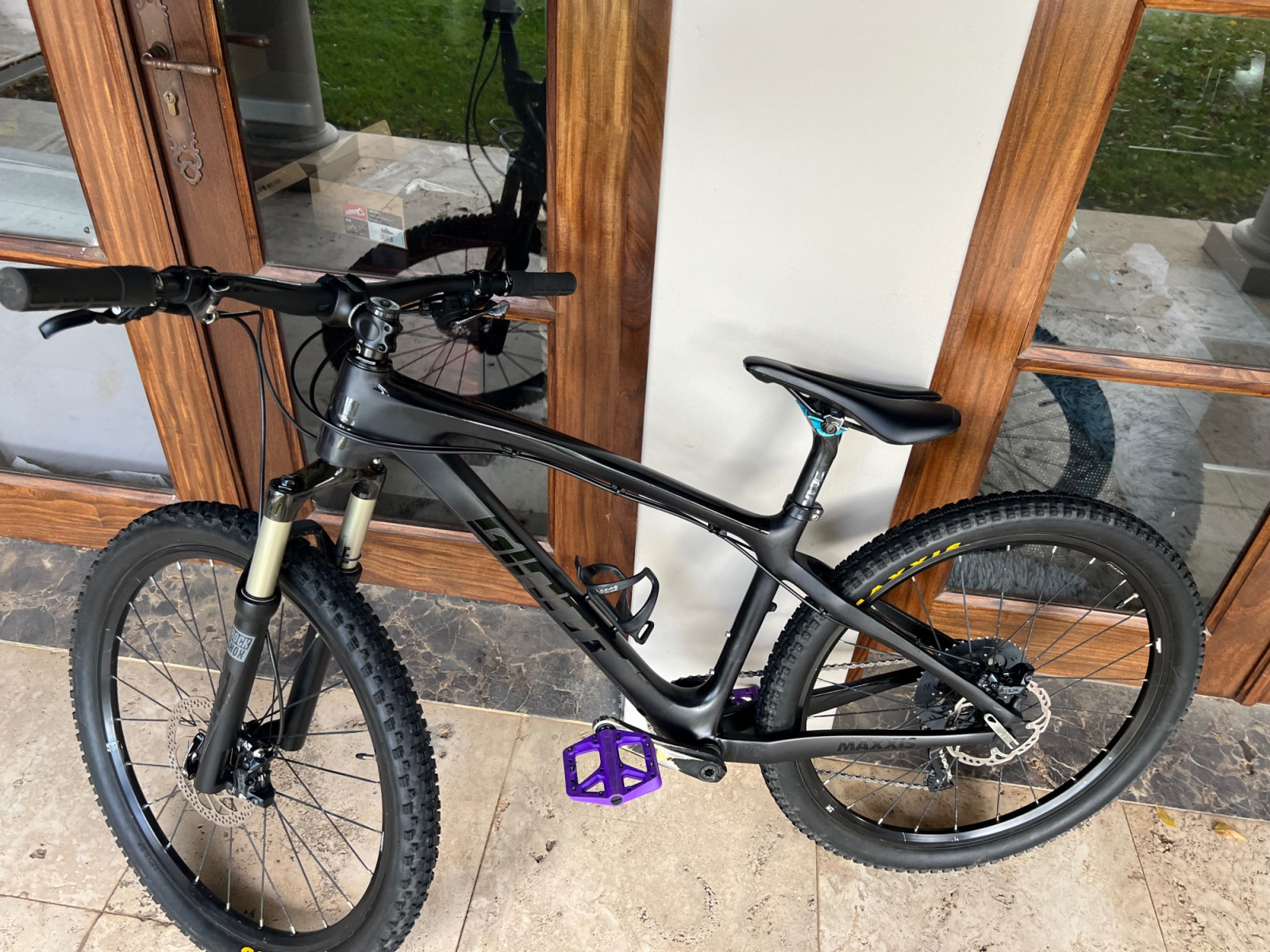 Giant XTC 26 inch carbon Hardtail | Hardtail Mountain Bikes | Bike Hub