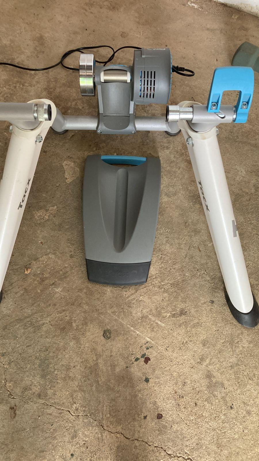 Tacx Flow Smart Trainer with ANT+ adapter | Indoor Trainers ...