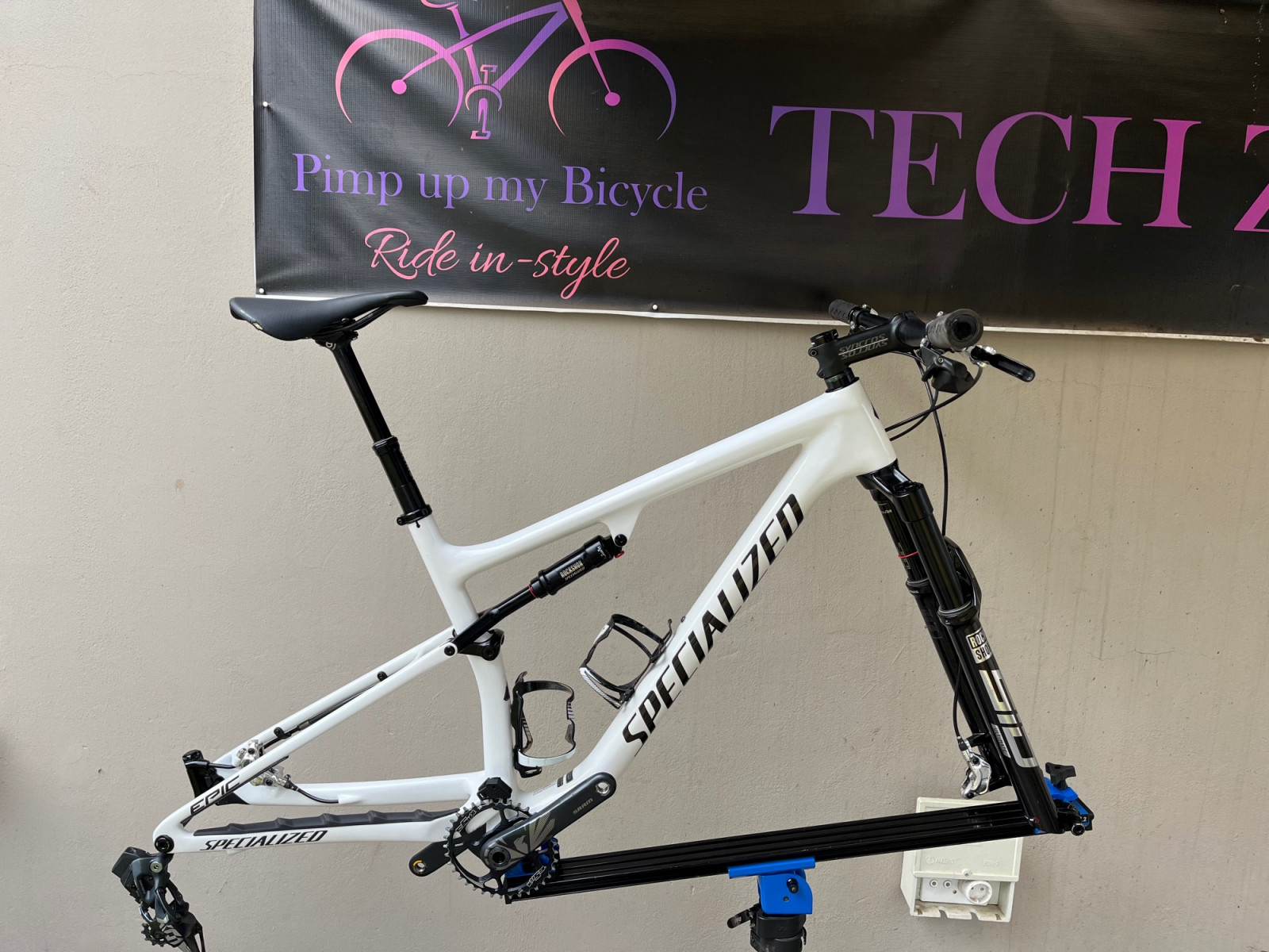Specialized Epic | Dual Suspension Mountain Bike Frames | Bike Hub